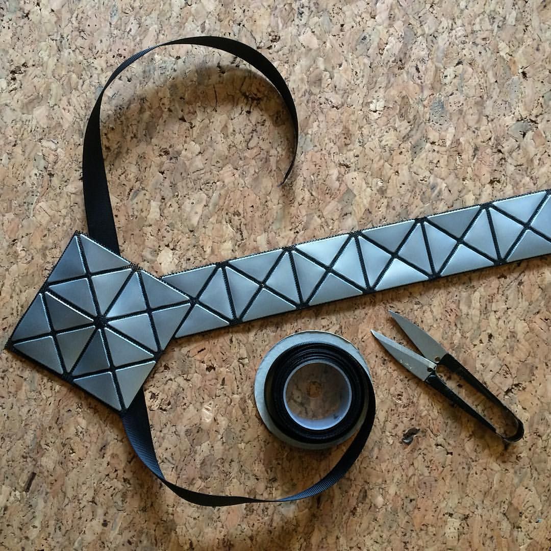 Futuristic Necktie (hextie Inspired) : 6 Steps - Instructables