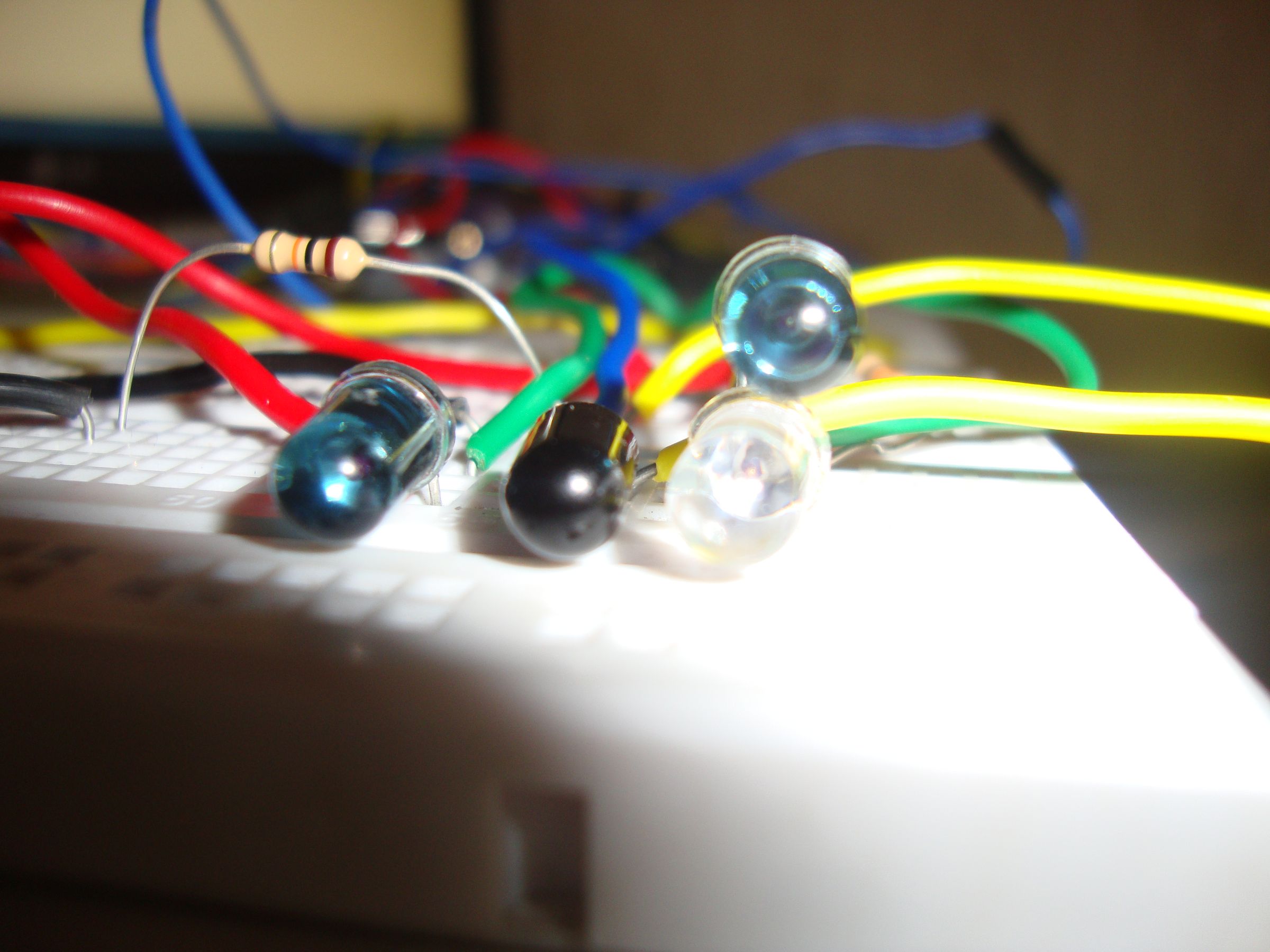 IR-Distance (Analog Value) Sensor 2$ : 4 Steps - Instructables