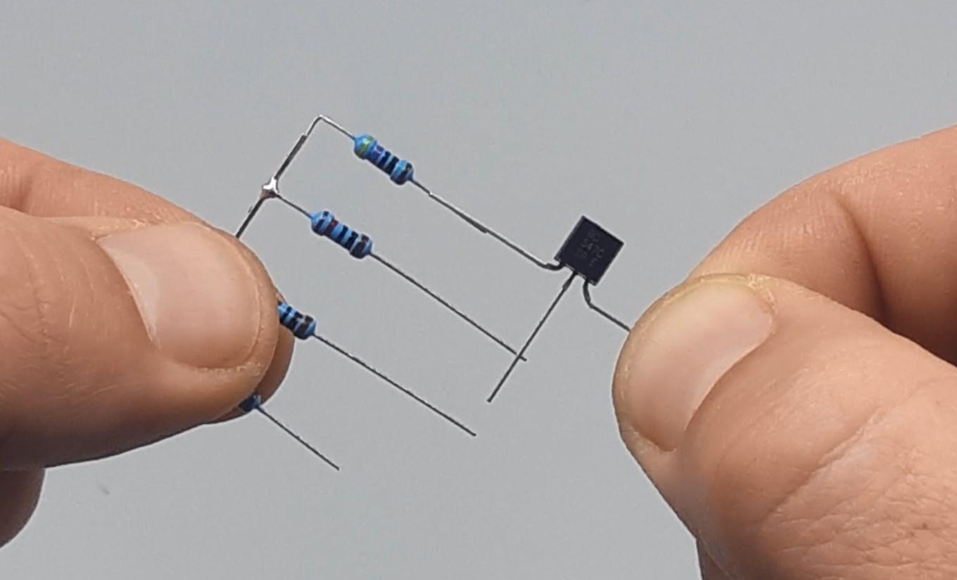 Simple Flip Flop Circuit : 8 Steps (with Pictures) - Instructables