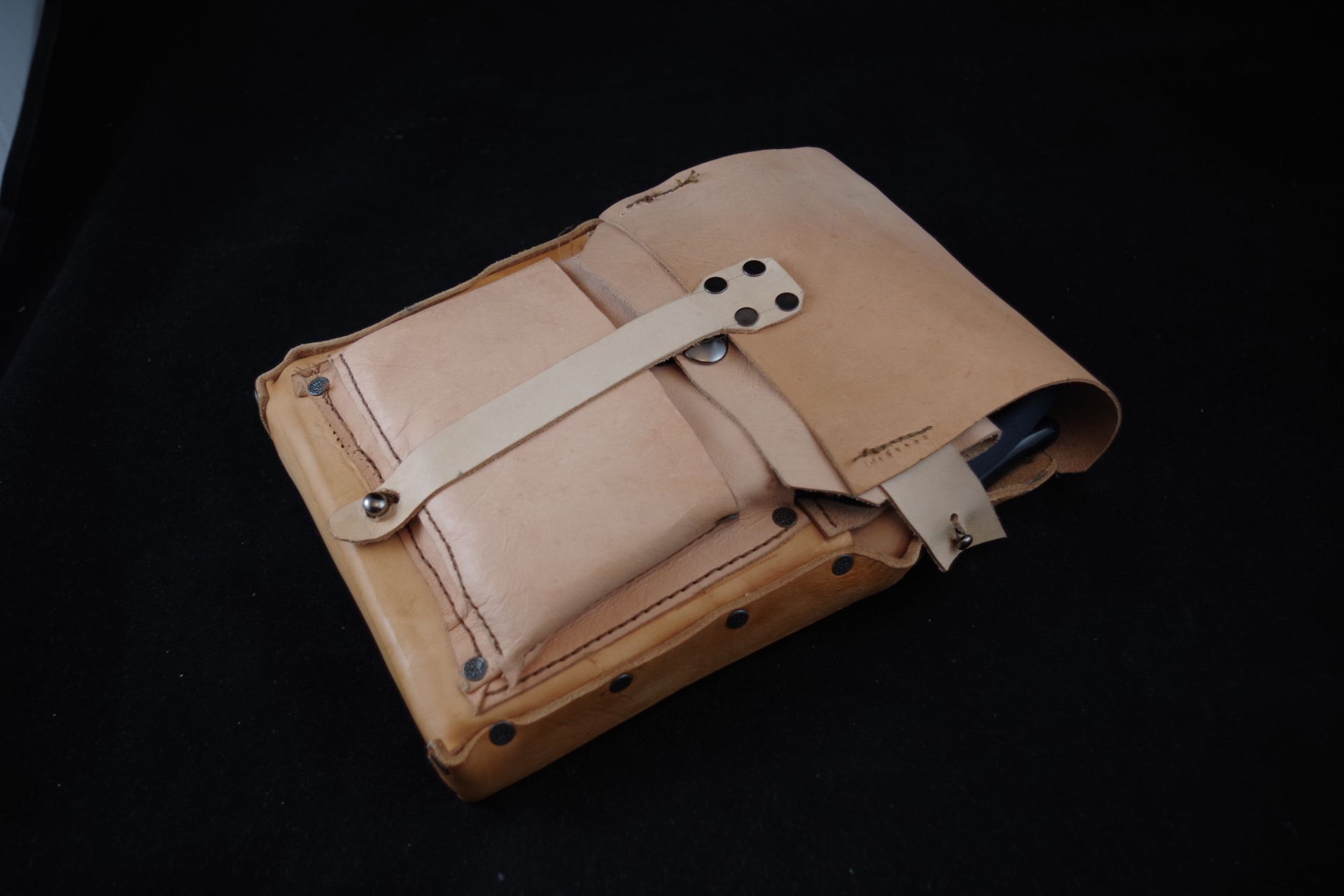 Leather Tool Pouch : 6 Steps (with Pictures) - Instructables