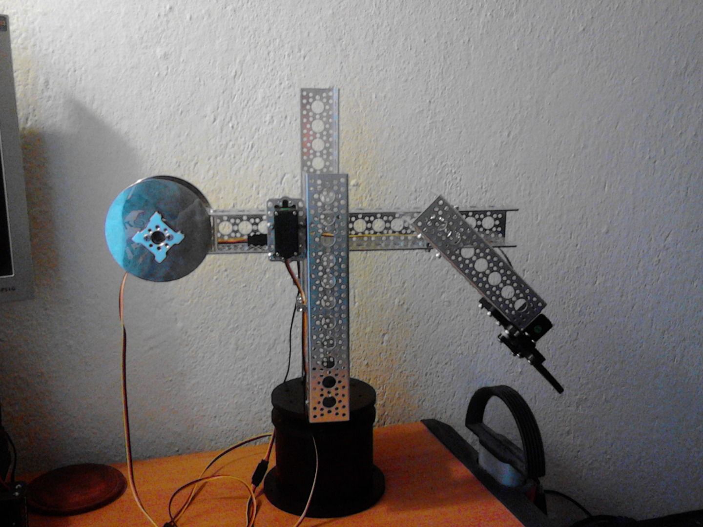 Actobotics Custom Robotic Arm : 12 Steps (with Pictures) - Instructables