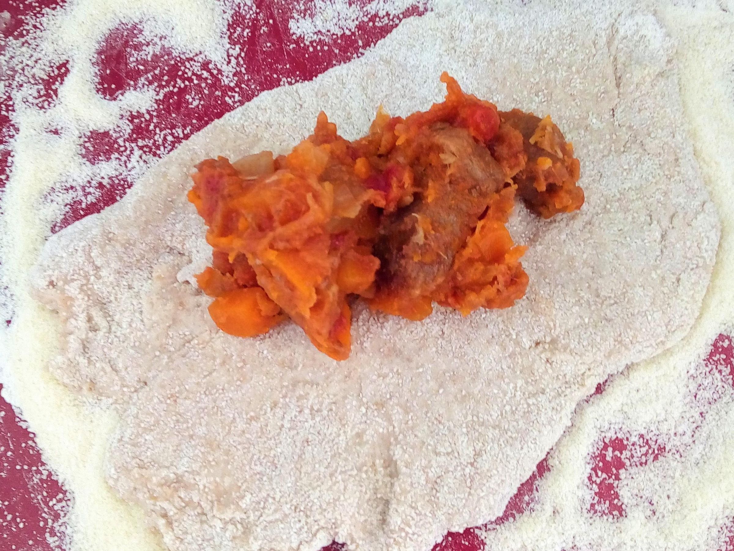 Kare Pan With Goulash and Sourdough Dough : 5 Steps - Instructables