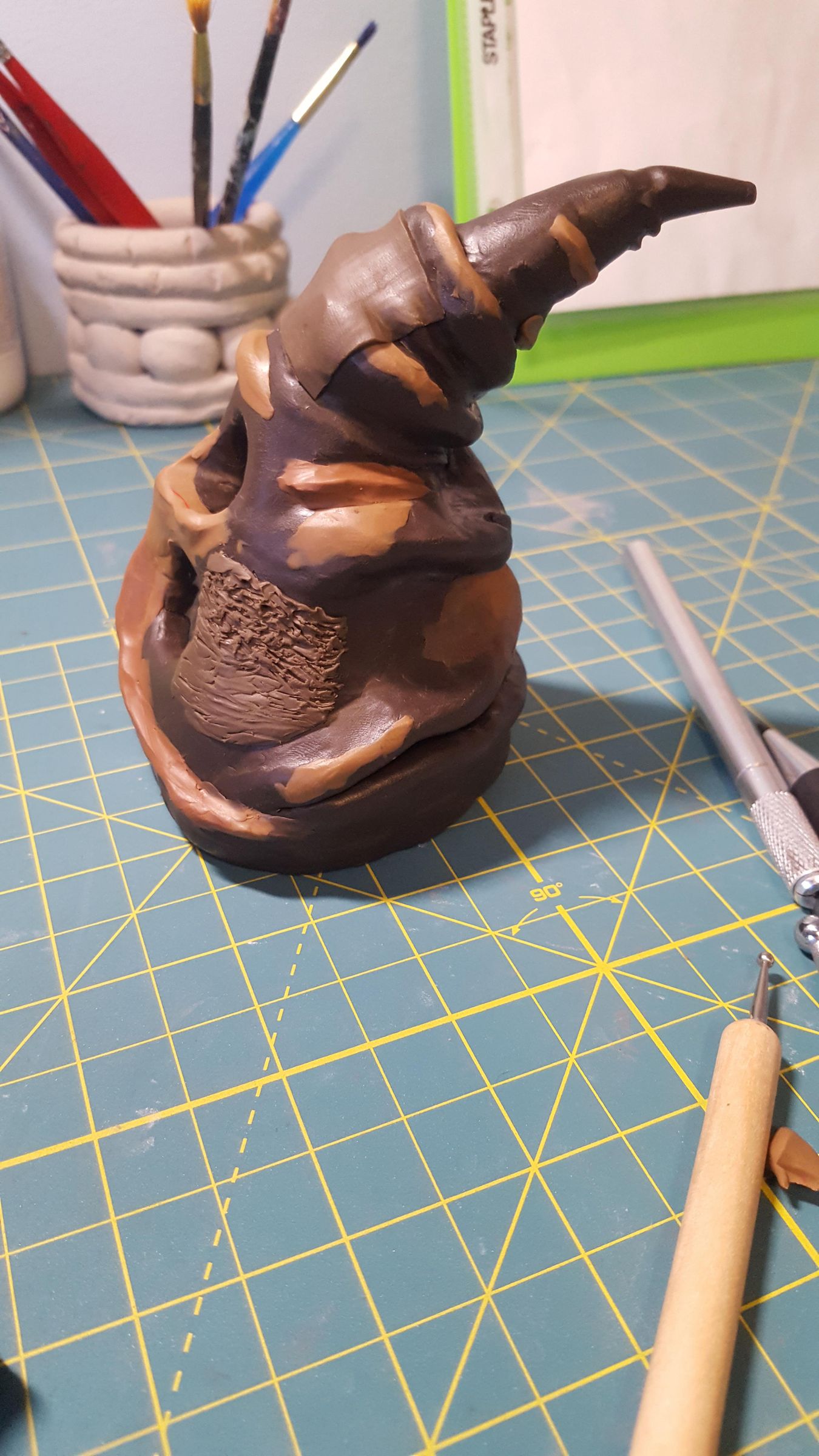 Clay Sorting Hat Pencil Holder on Stool (Harry Potter) : 18 Steps (with ...