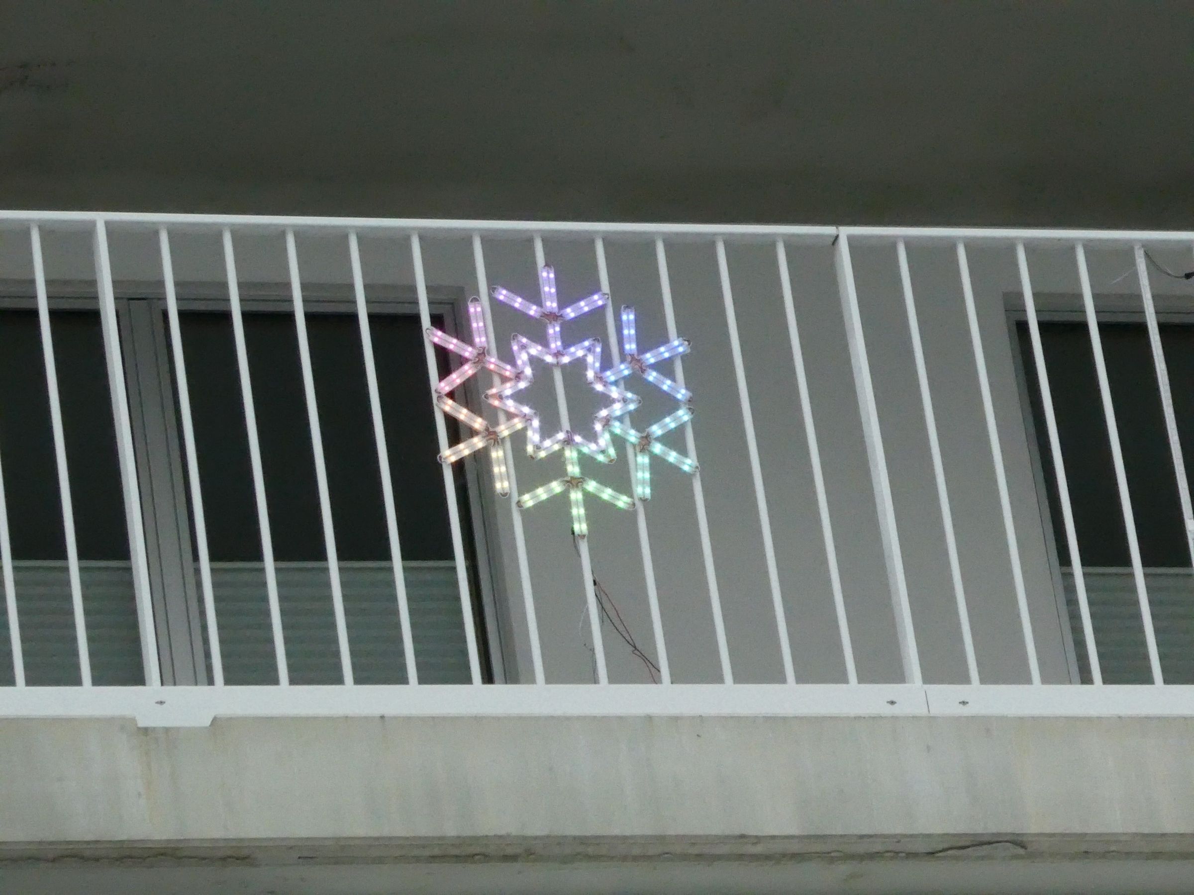 LED Strip Snowflake / Star Animations : 5 Steps - Instructables