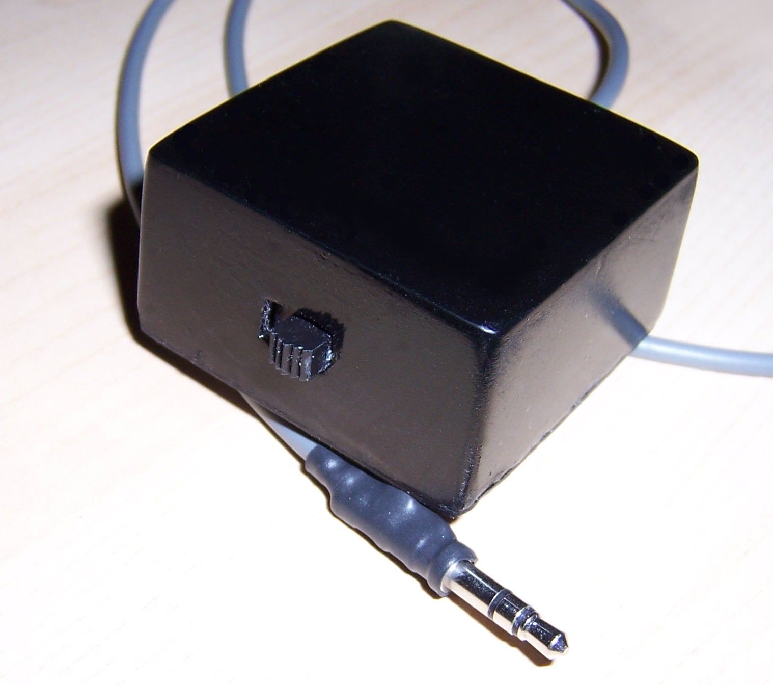 A/B Switch on the Cheap : 4 Steps - Instructables