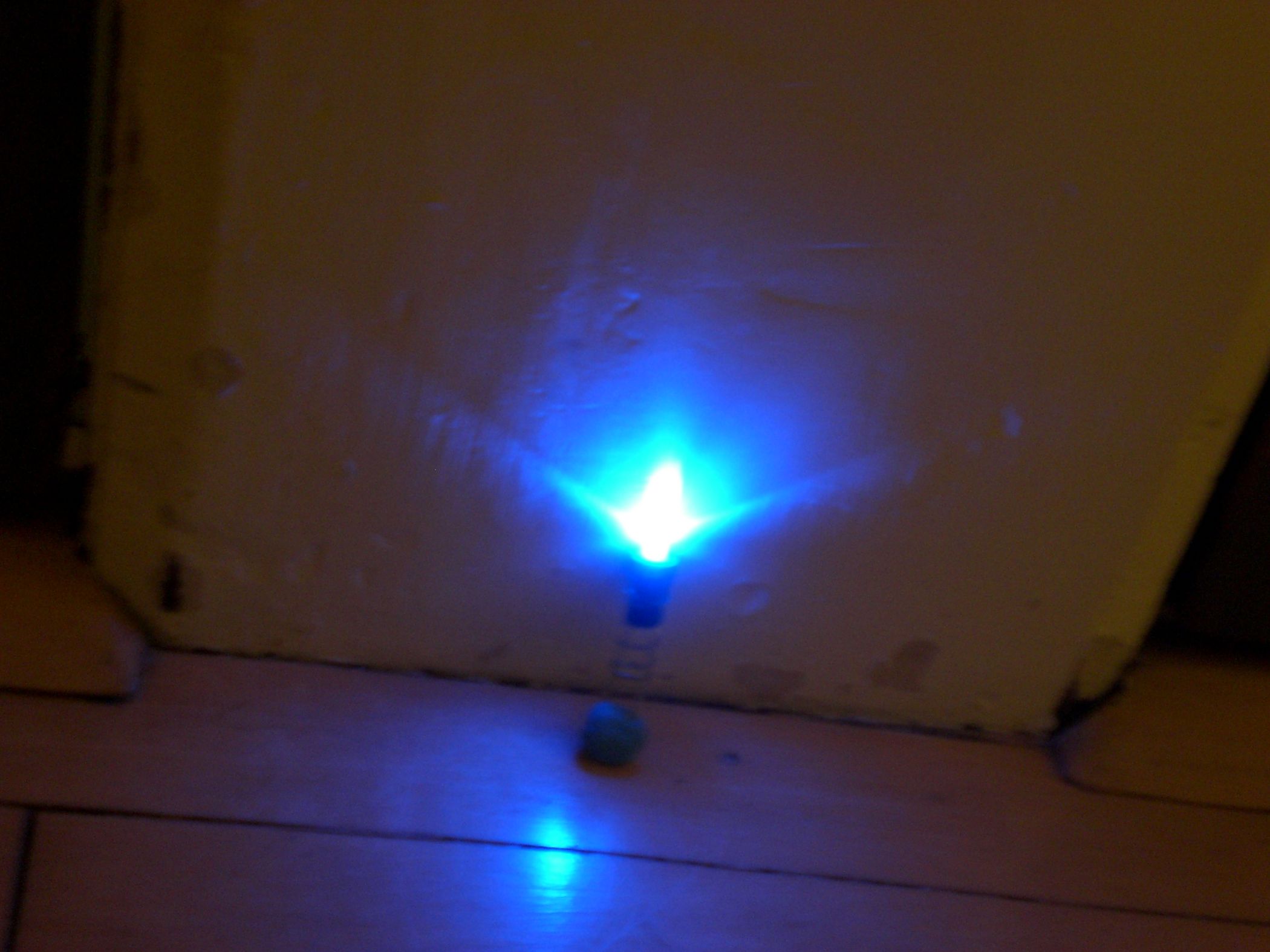 LED Handie : 4 Steps - Instructables