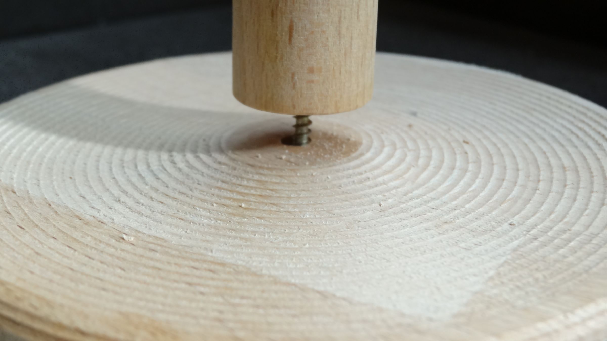 Knit Like a Pro: the Wool Dispenser : 4 Steps (with Pictures ...