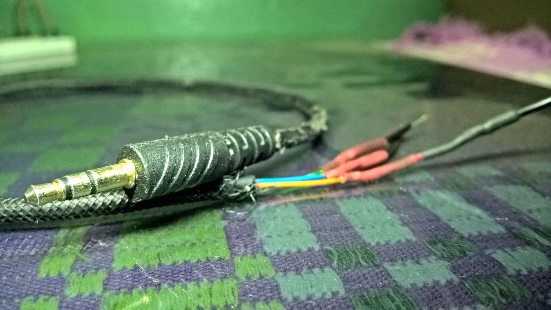 Getting Analog Output From Audio Signal : 7 Steps - Instructables