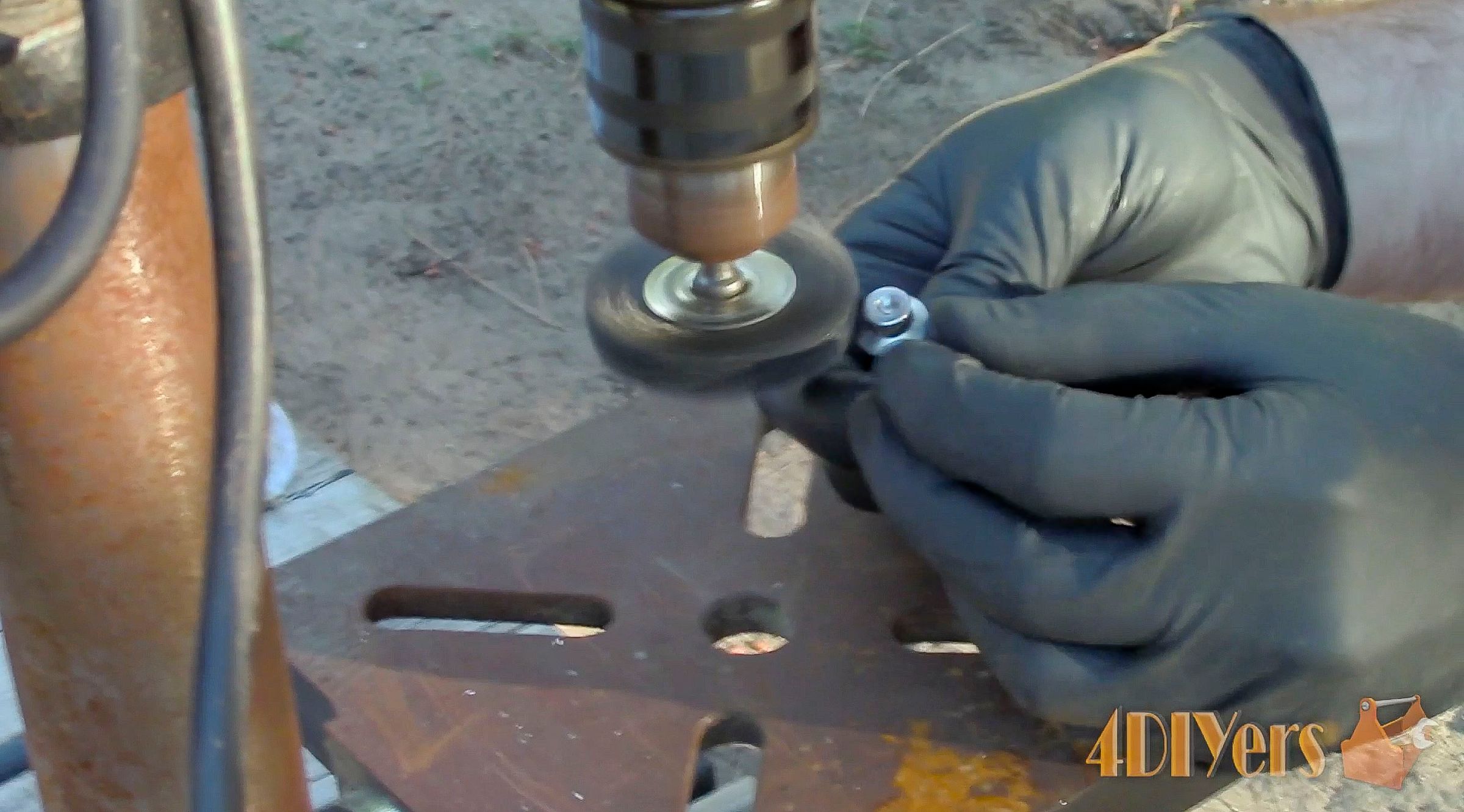 How to Easily Clean Fasteners : 4 Steps (with Pictures) - Instructables