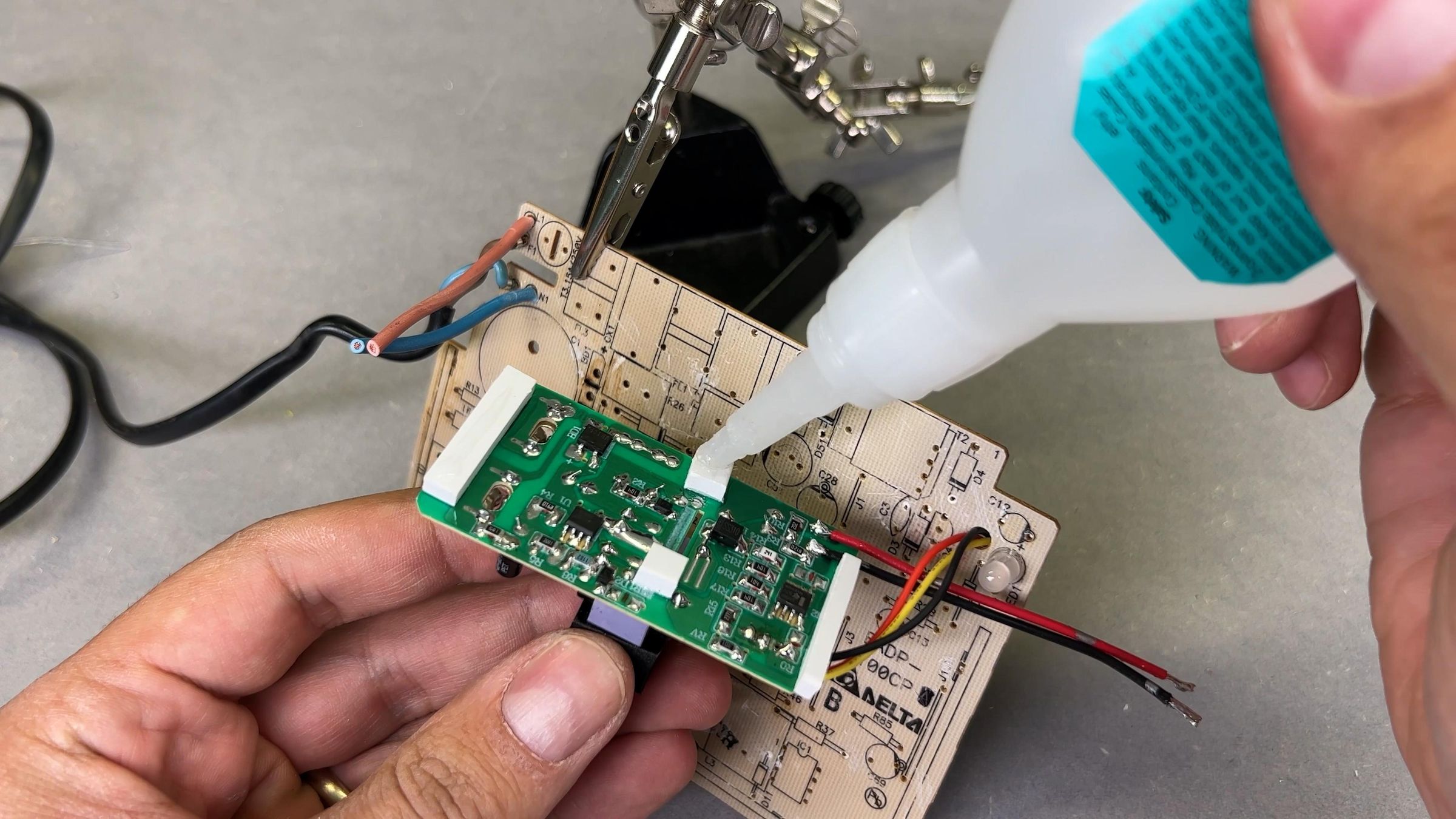 Battery Repair by Converting Ni-Cd to Lithium-Ion (Battery and Charger ...