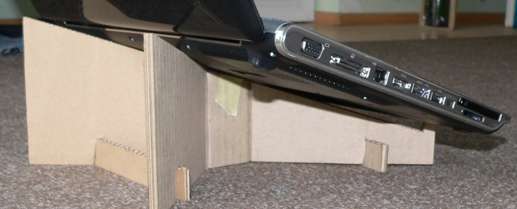 Cardboard Laptop Stand : 3 Steps - Instructables