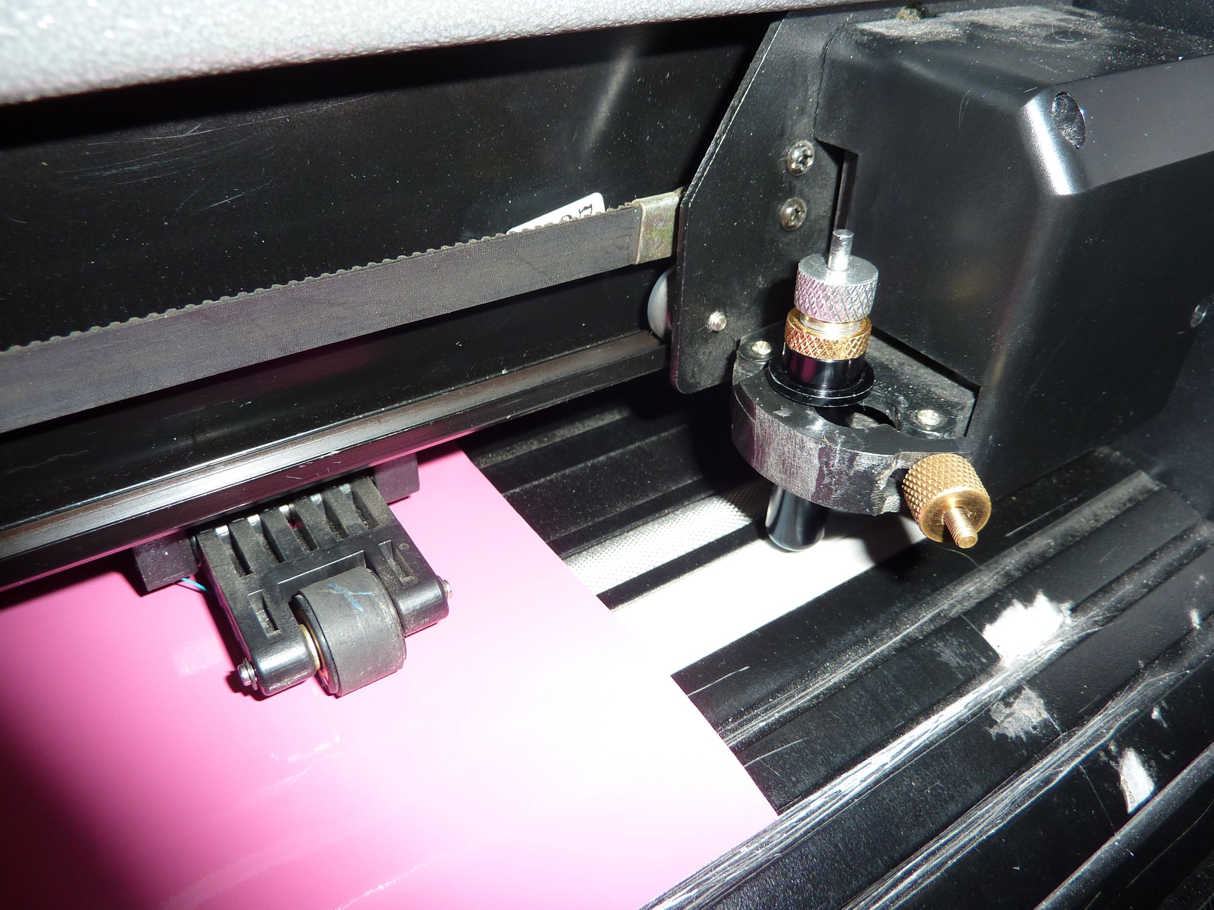 Decorate a Boat With Vinyl Cut Designs : 6 Steps - Instructables