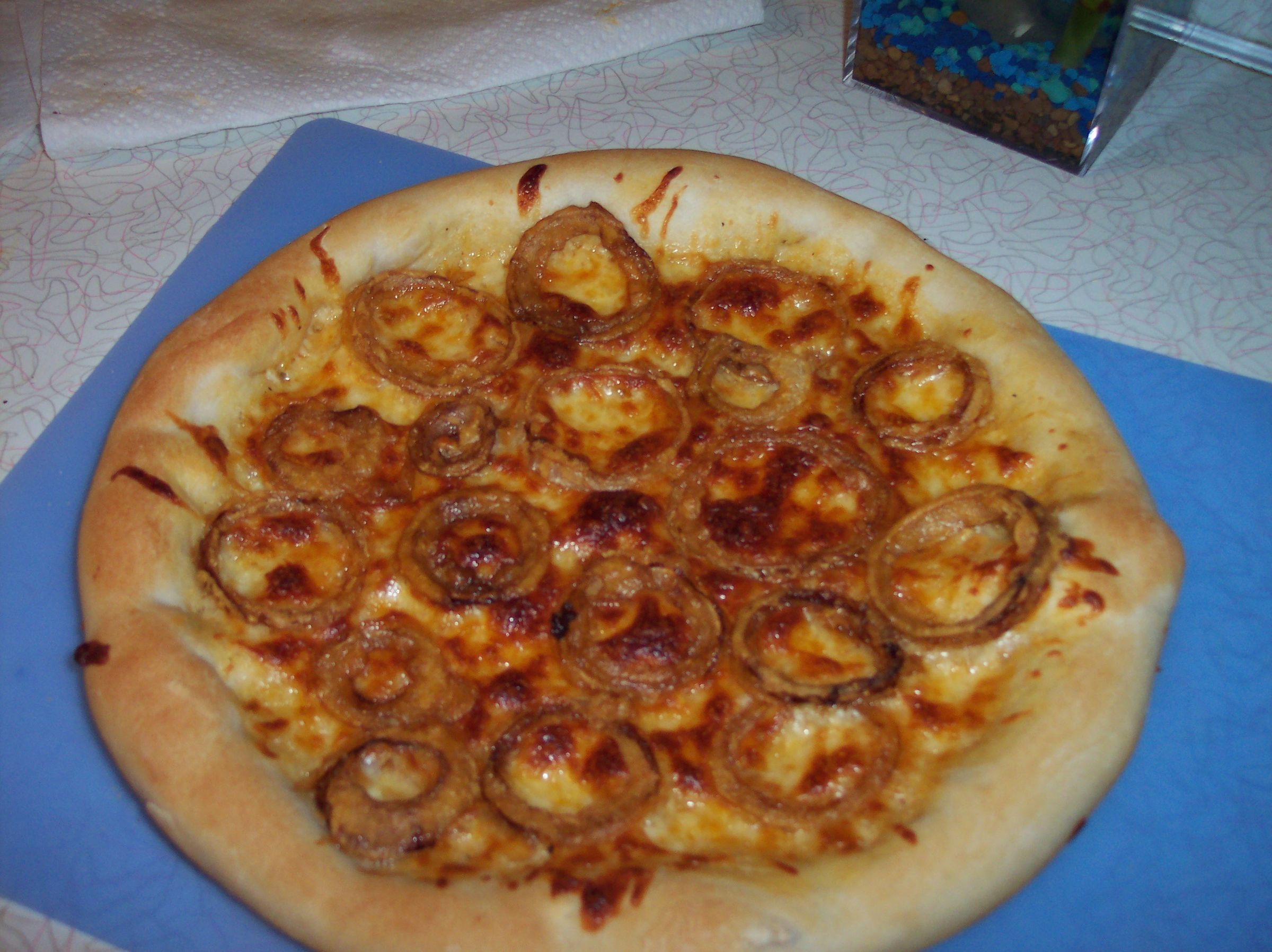 Onion Ring Pizza : 4 Steps (with Pictures) - Instructables