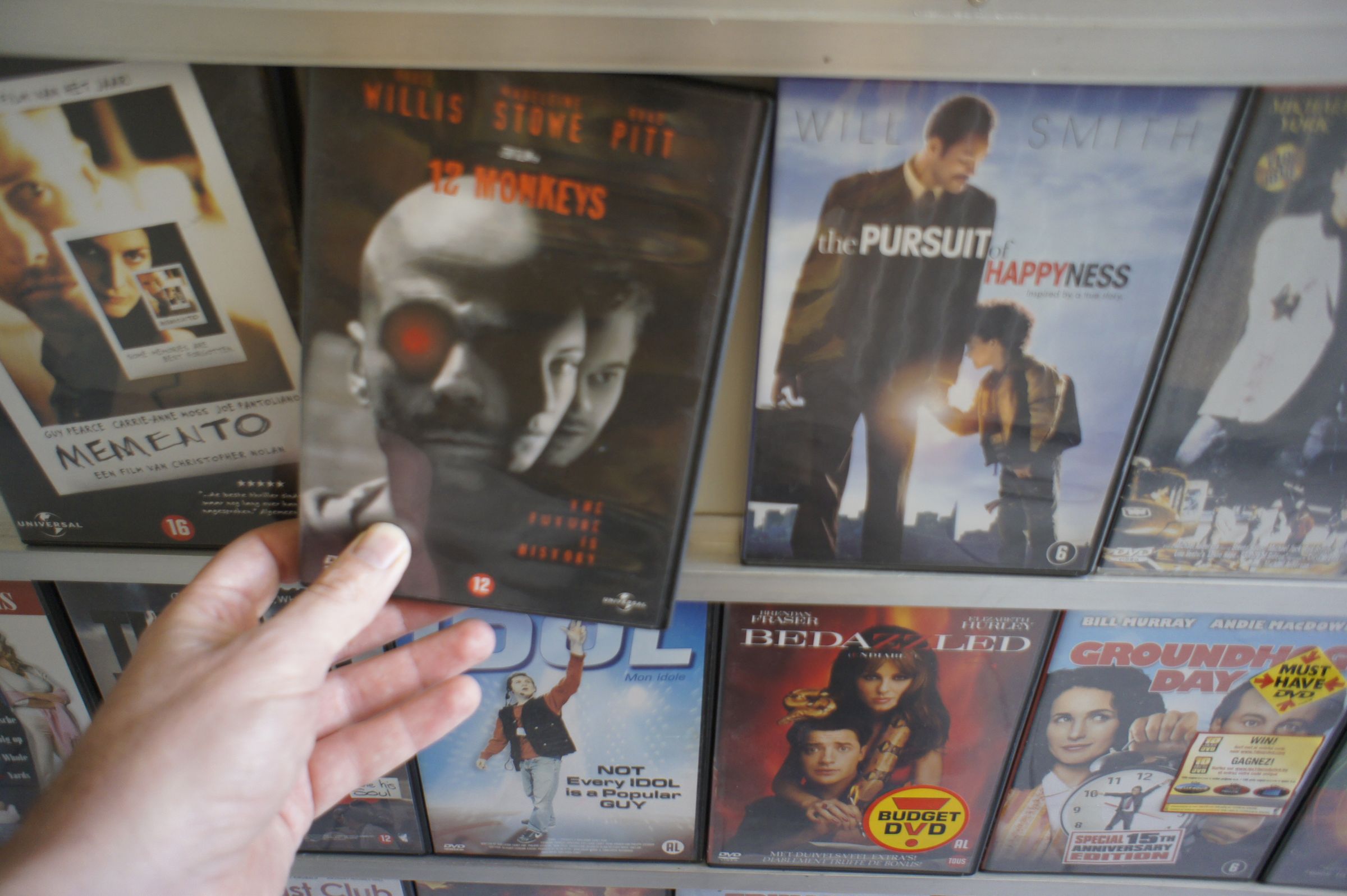 Easy DVD-wall : 5 Steps - Instructables