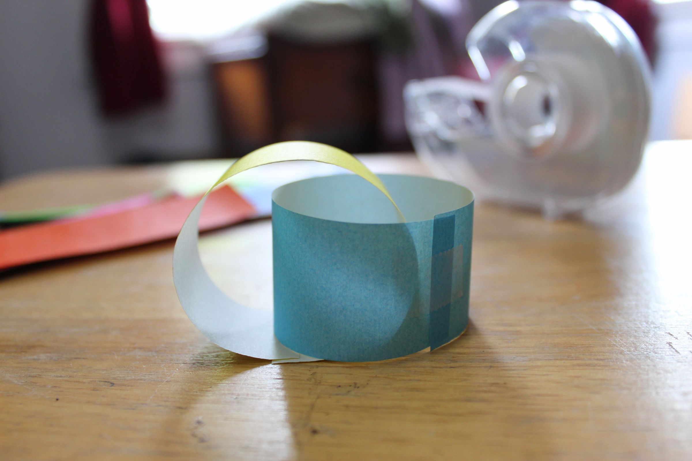 Colorful Linked Decorations : 6 Steps - Instructables