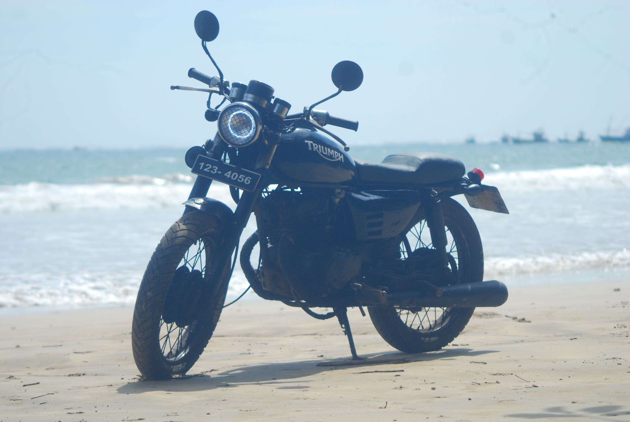 Old Cd125 Benly Transforming to a Cafe Racer : 5 Steps - Instructables