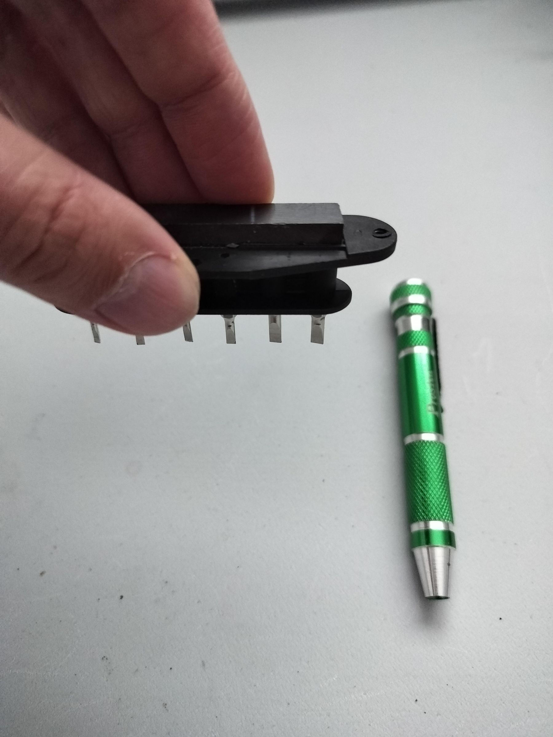 Guitar Pickup Screwdriver Bit Holder : 3 Steps (with Pictures ...
