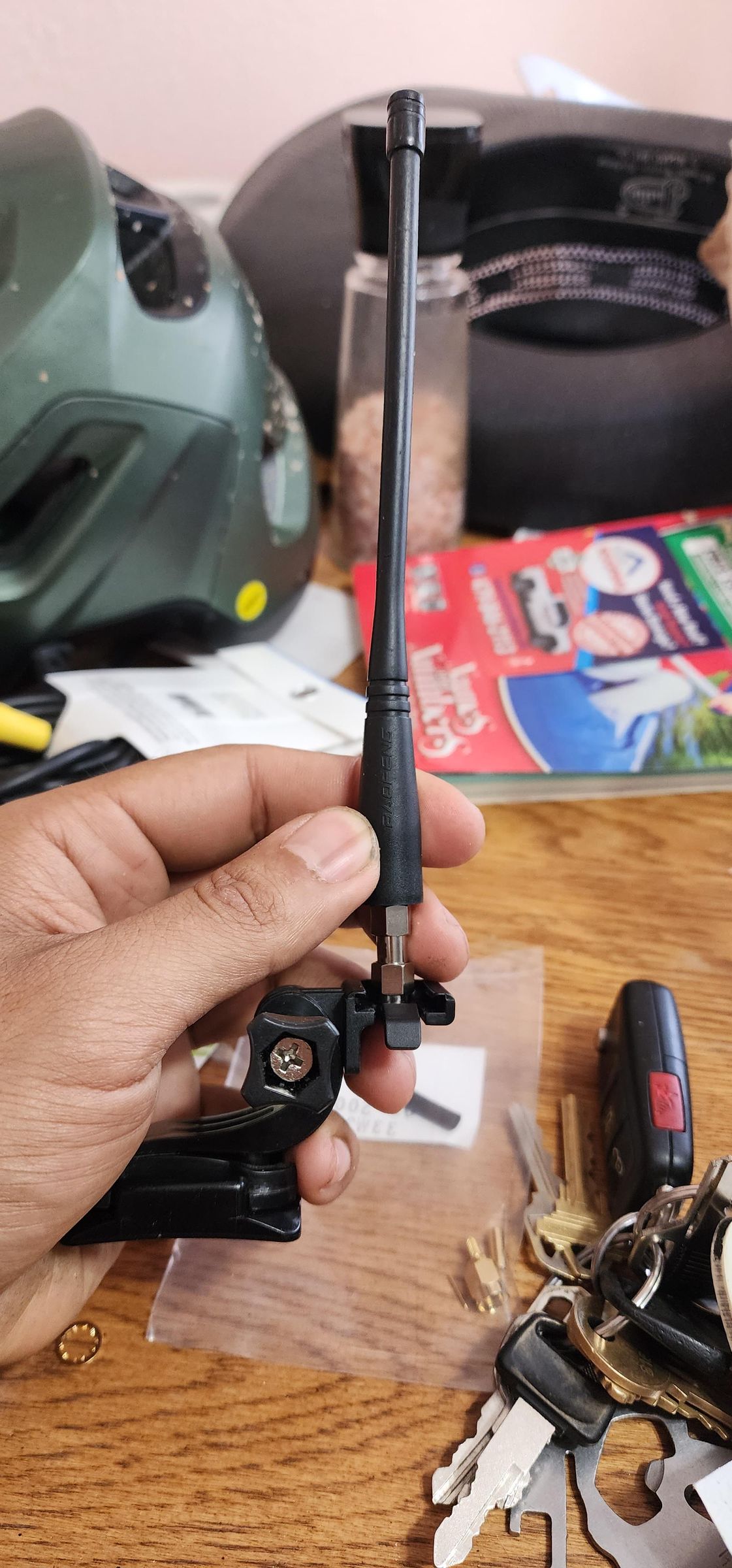 Mount Anywhere HT Ham Radio Antenna : 5 Steps - Instructables