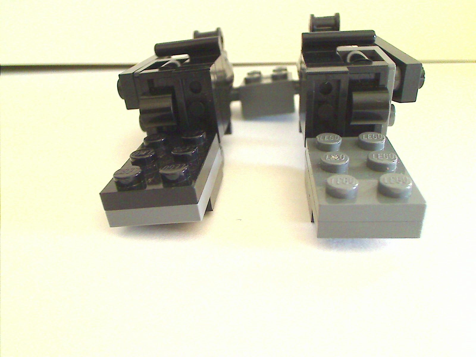 Real Steel ZEUS Out of Legos : 6 Steps (with Pictures) - Instructables