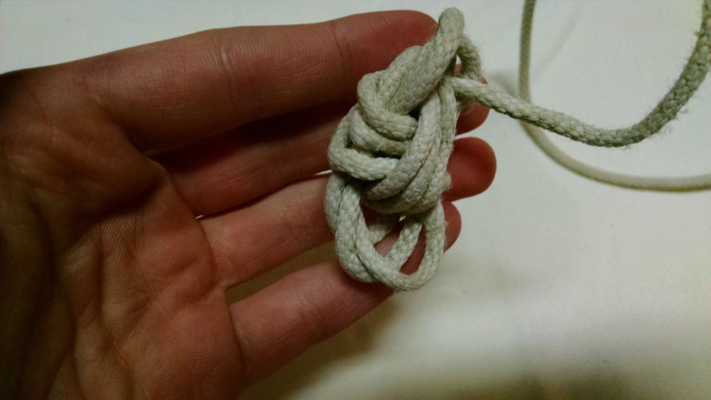 Tying a Monkey's Fist : 8 Steps - Instructables