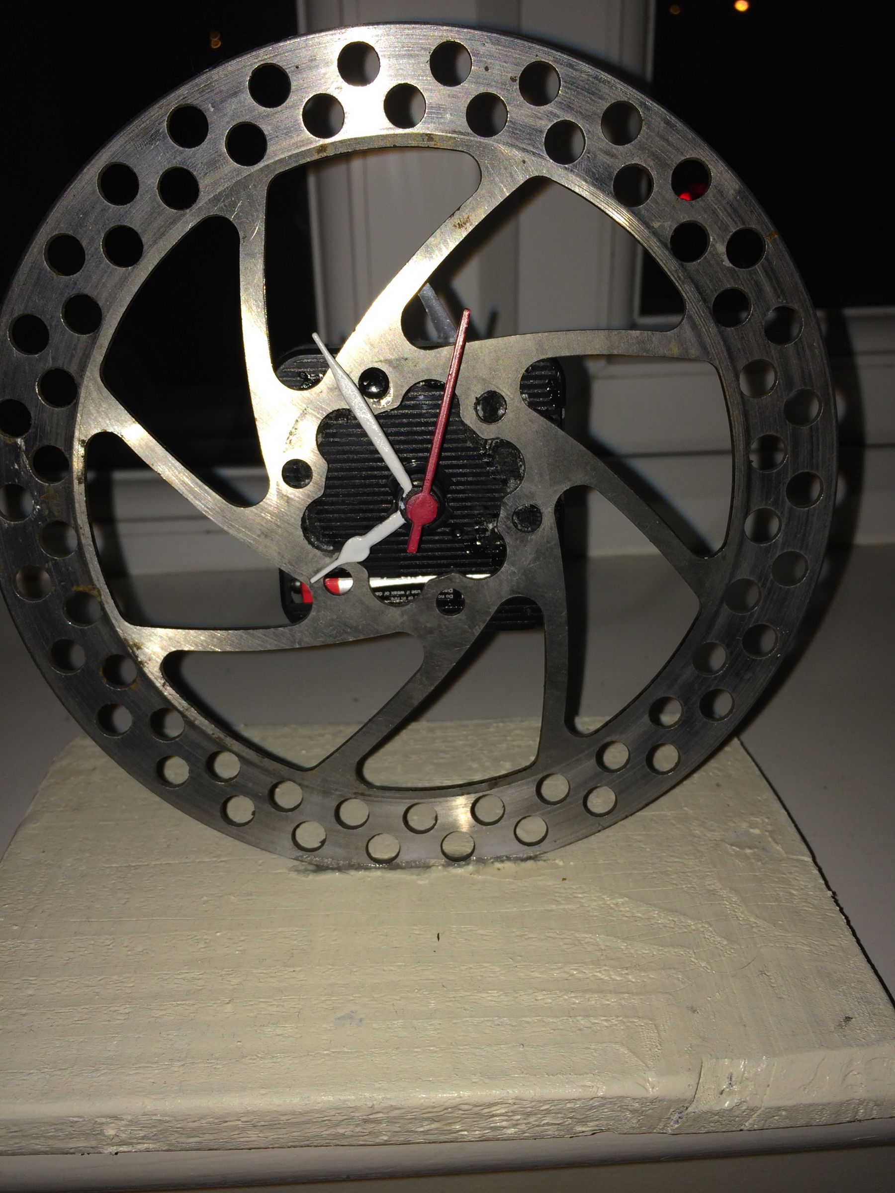 Disk Break Clock : 5 Steps - Instructables