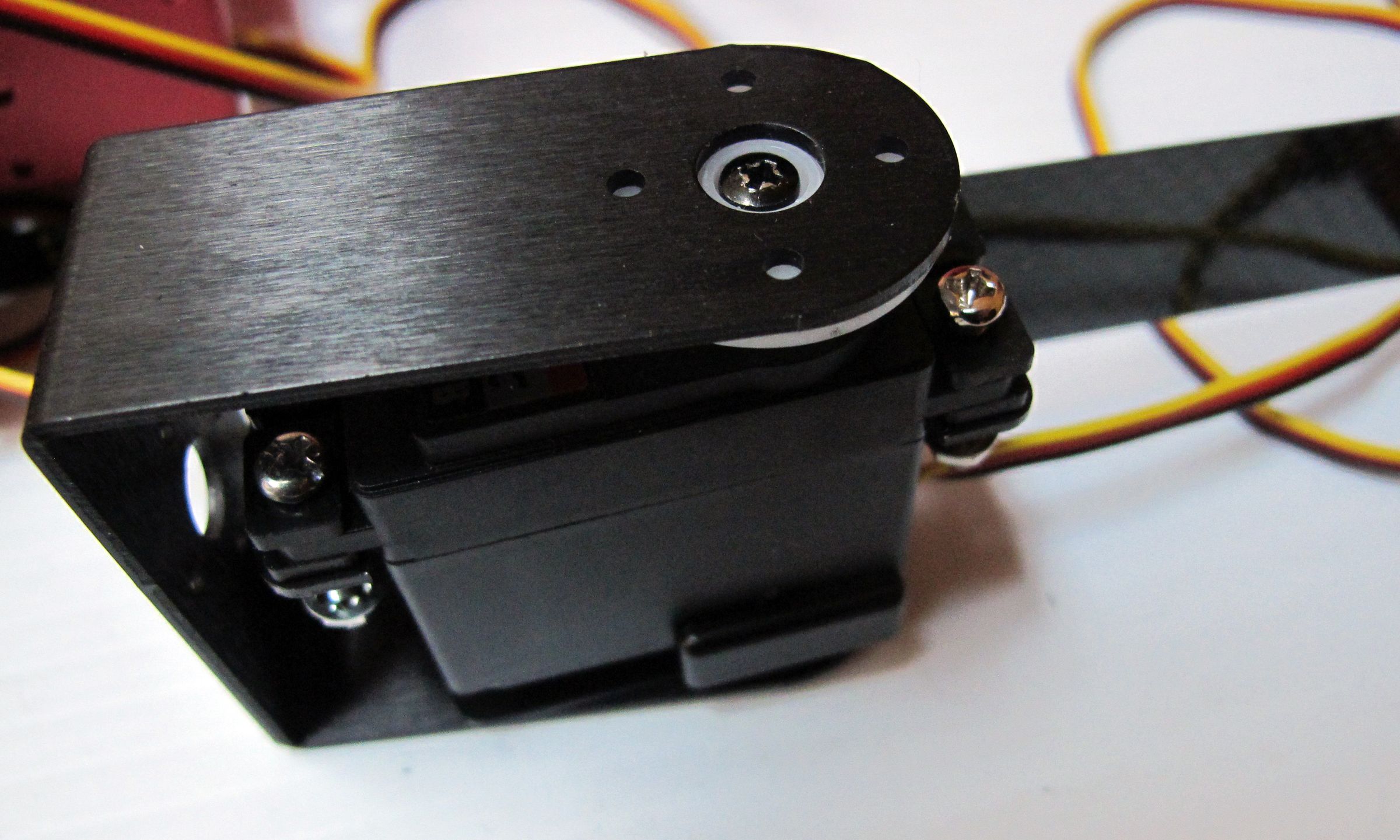 Make a Swimming Robo-Snake : 19 Steps (with Pictures) - Instructables