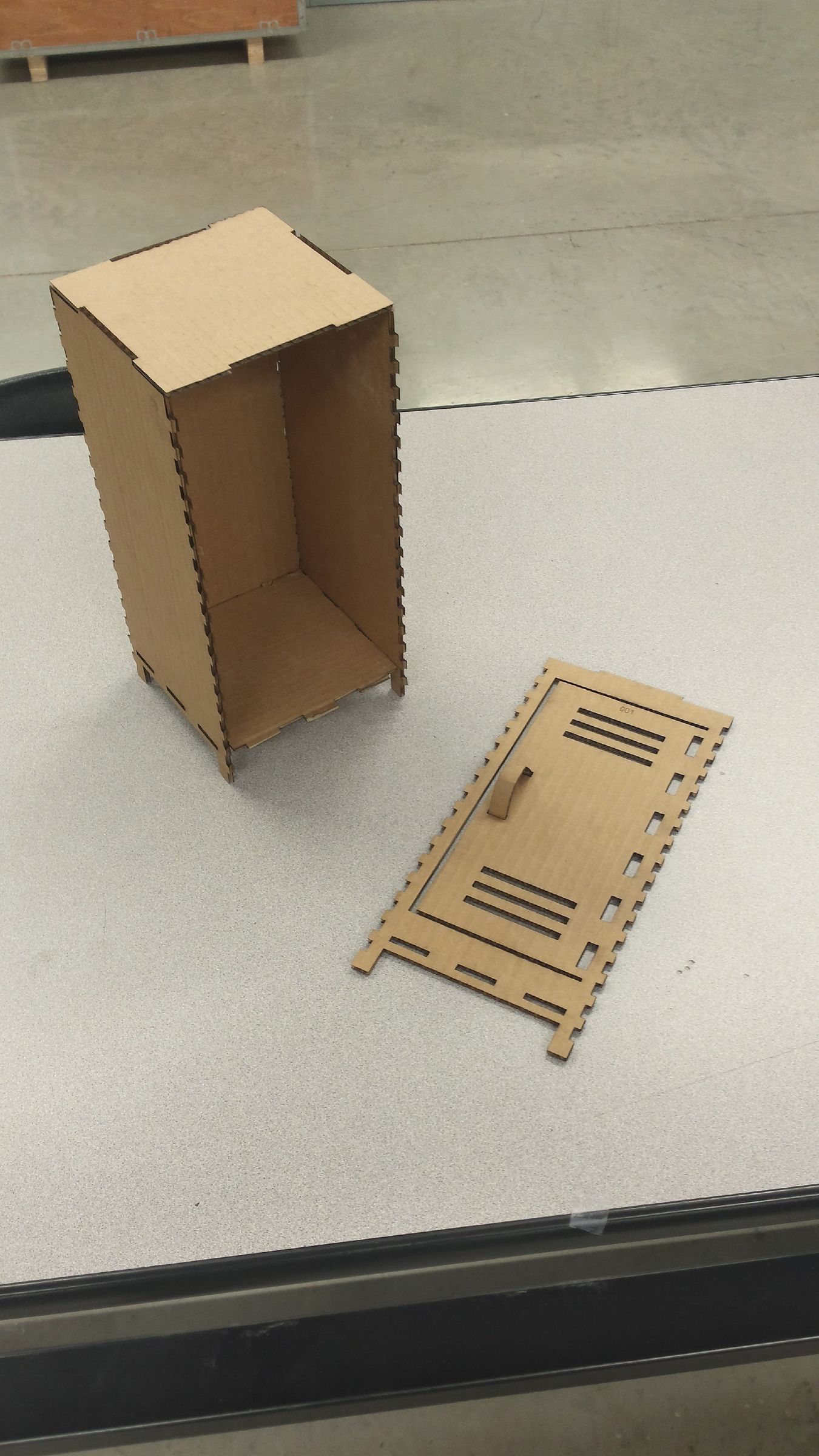 Cardboard Mini Locker : 8 Steps (with Pictures) - Instructables
