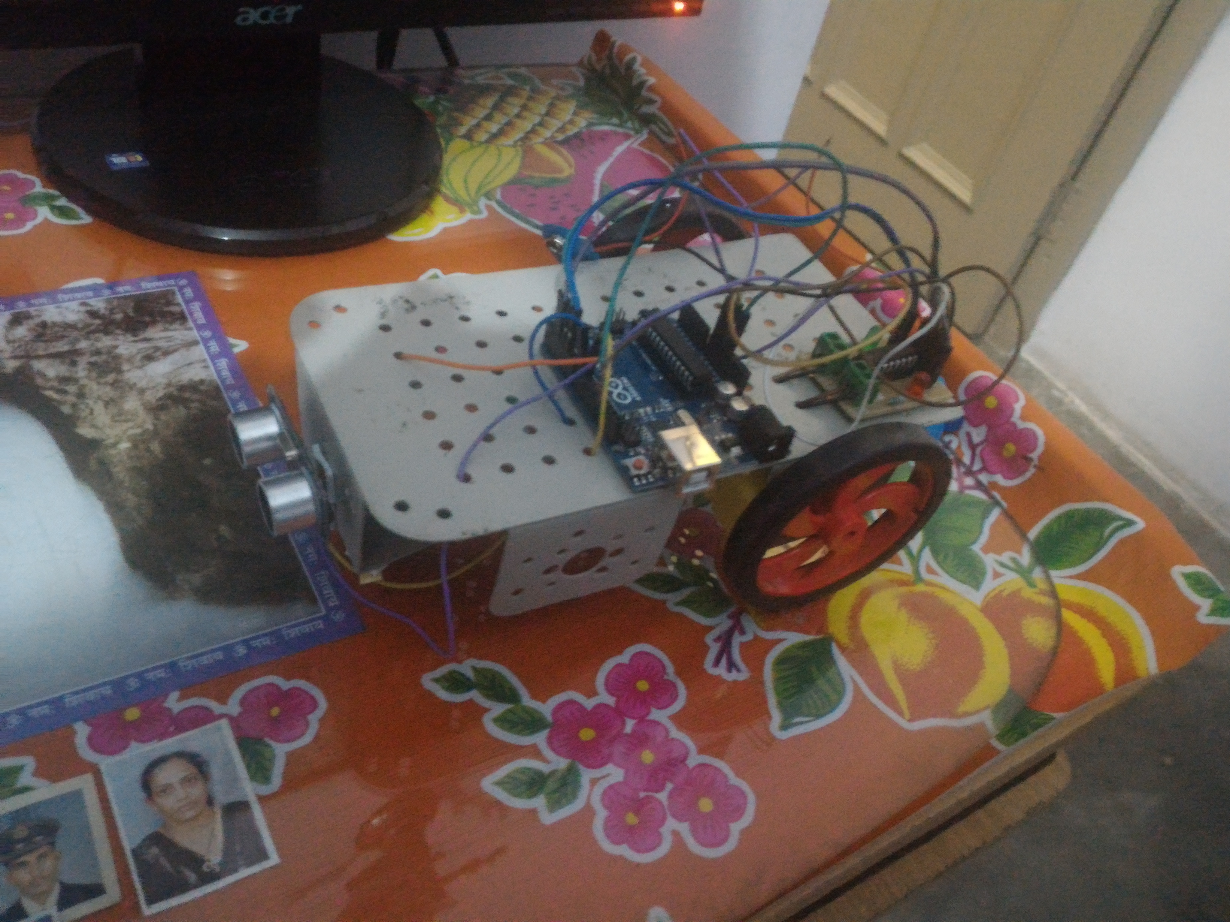 OBSTACLE AVOIDING BOT - Instructables