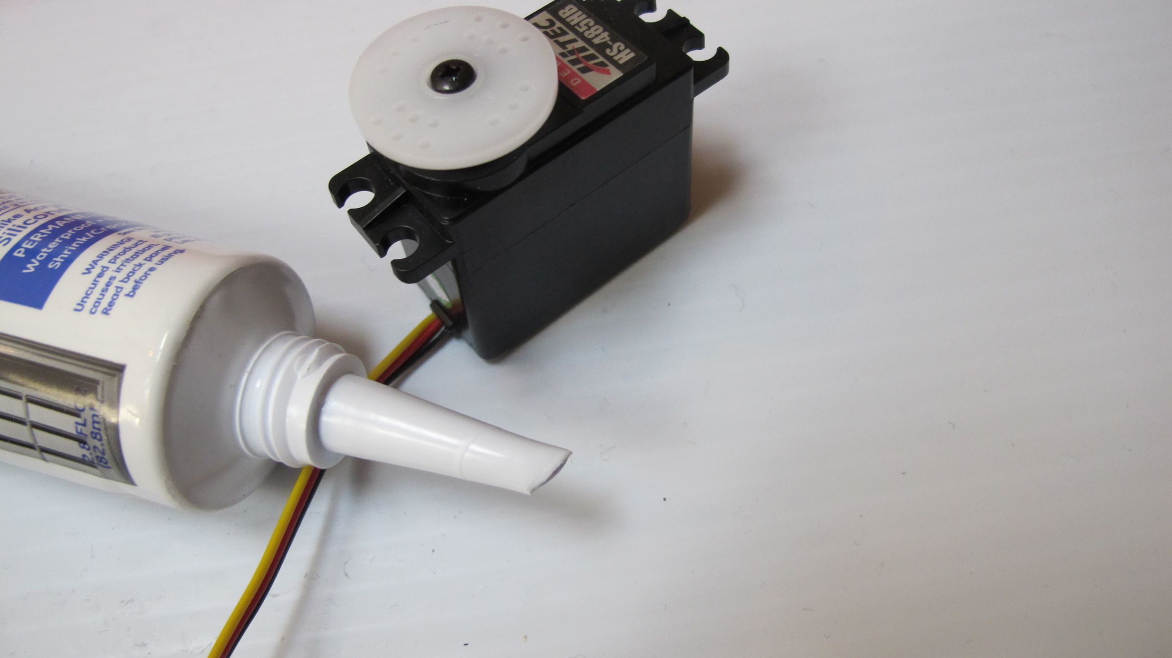 Waterproof Your Servo Motors : 6 Steps (with Pictures) - Instructables