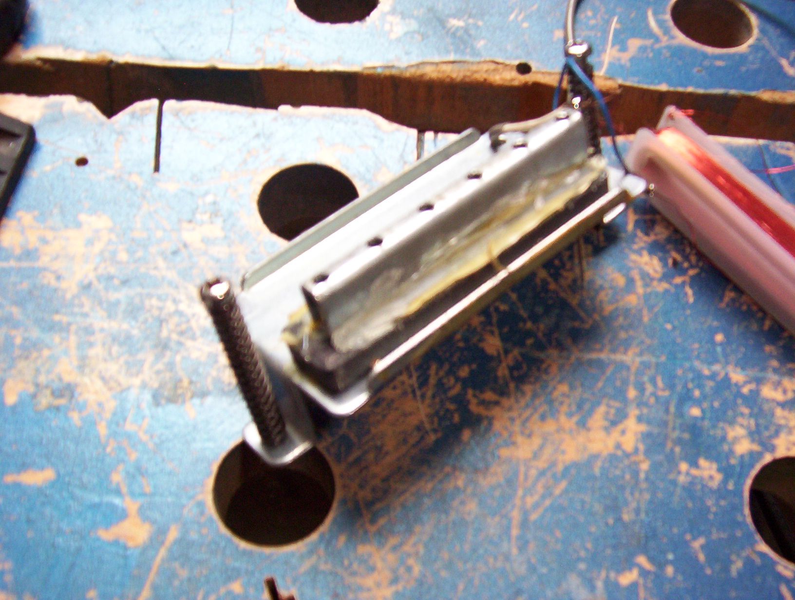 Cheap and Easy Guitar Pickups : 9 Steps - Instructables