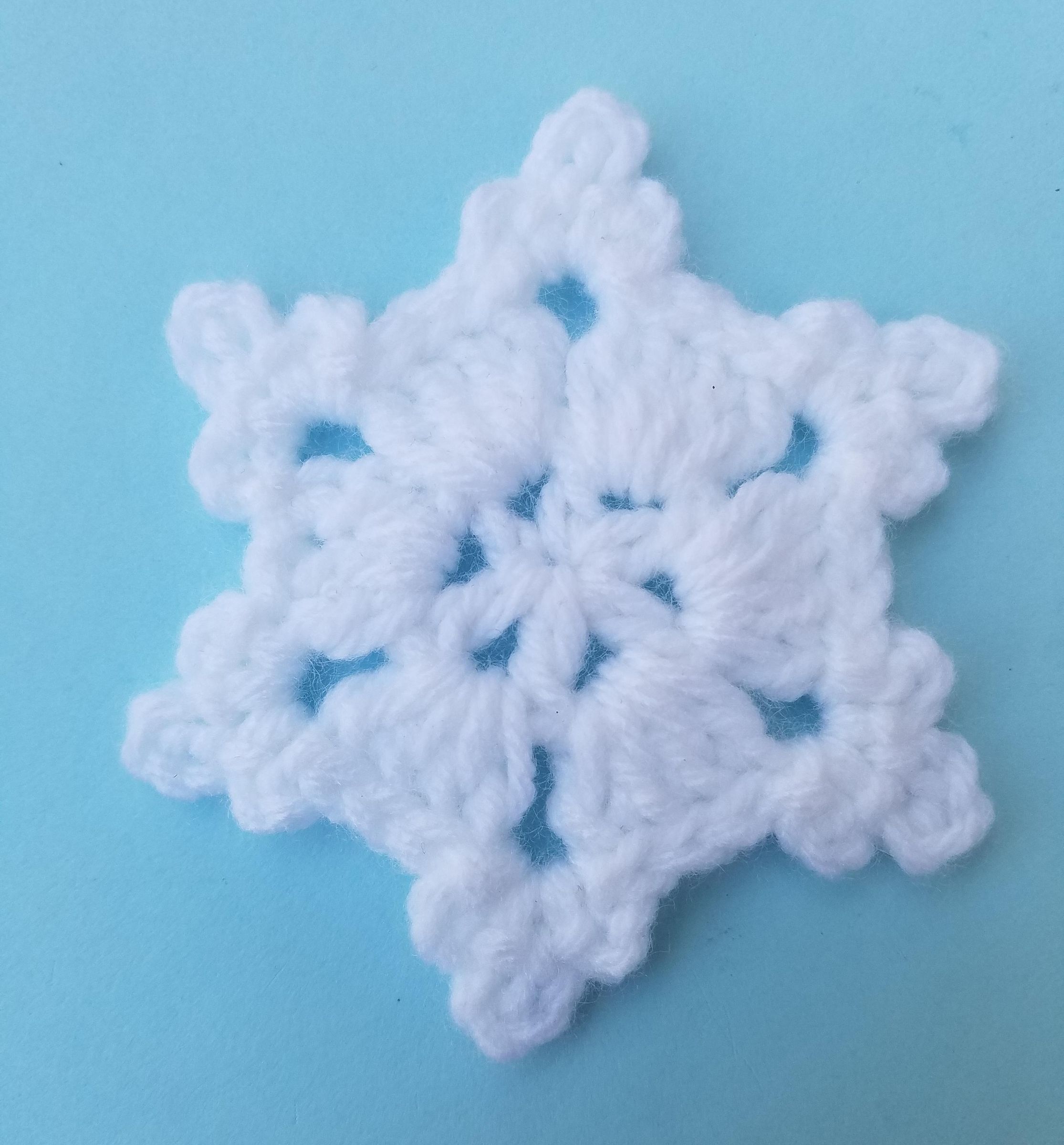 Simple Crochet Snowflake : 4 Steps - Instructables