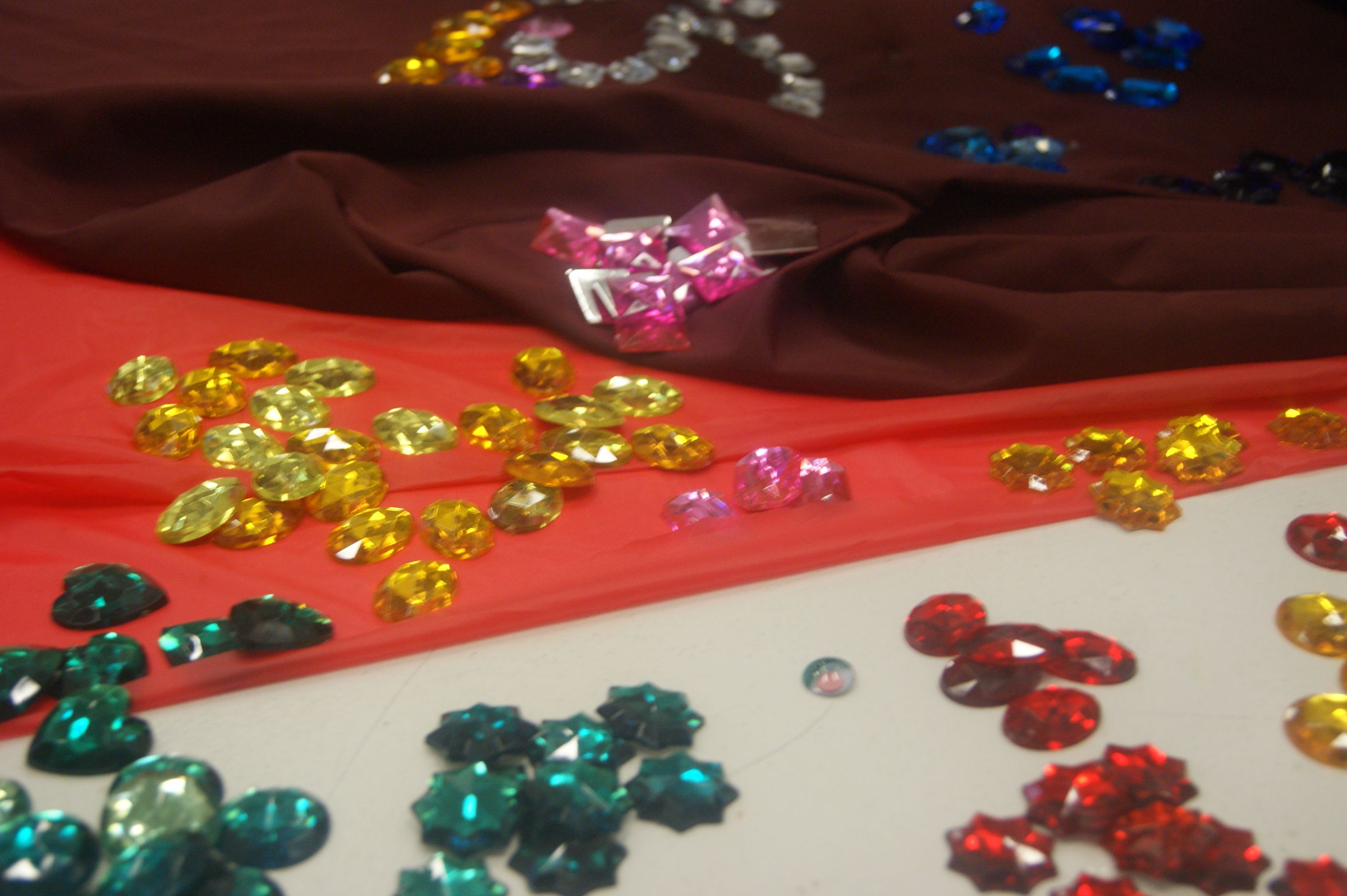 Bedazzle an Object // Ascend As a Swag Butterfly : 6 Steps - Instructables