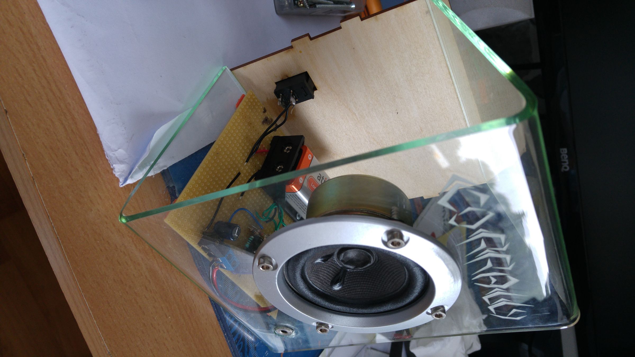 Simple Acrylic Speaker : 5 Steps - Instructables