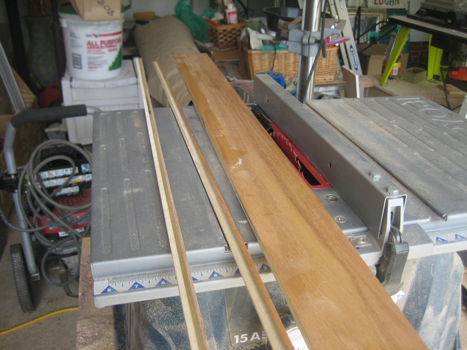 STRAIGHT CUT JIG FOR CIRCULAR SAW : 8 Steps - Instructables