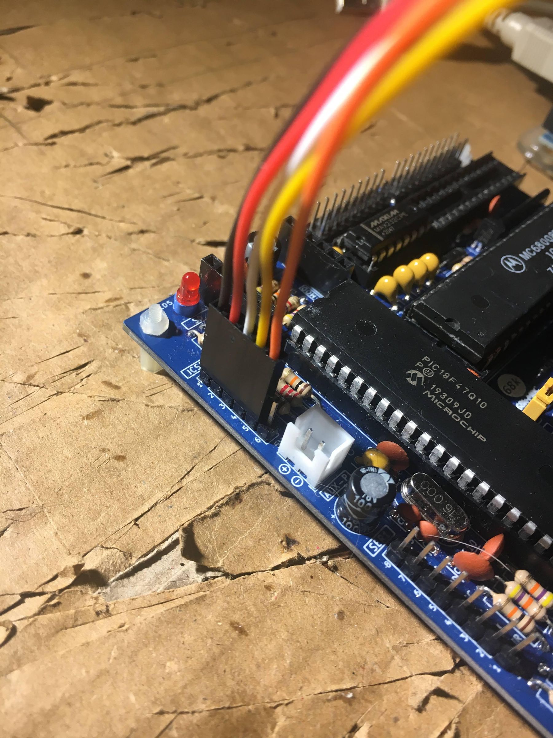 Simple Pic Programmer (for 68k Mbc and Others) : 5 Steps - Instructables