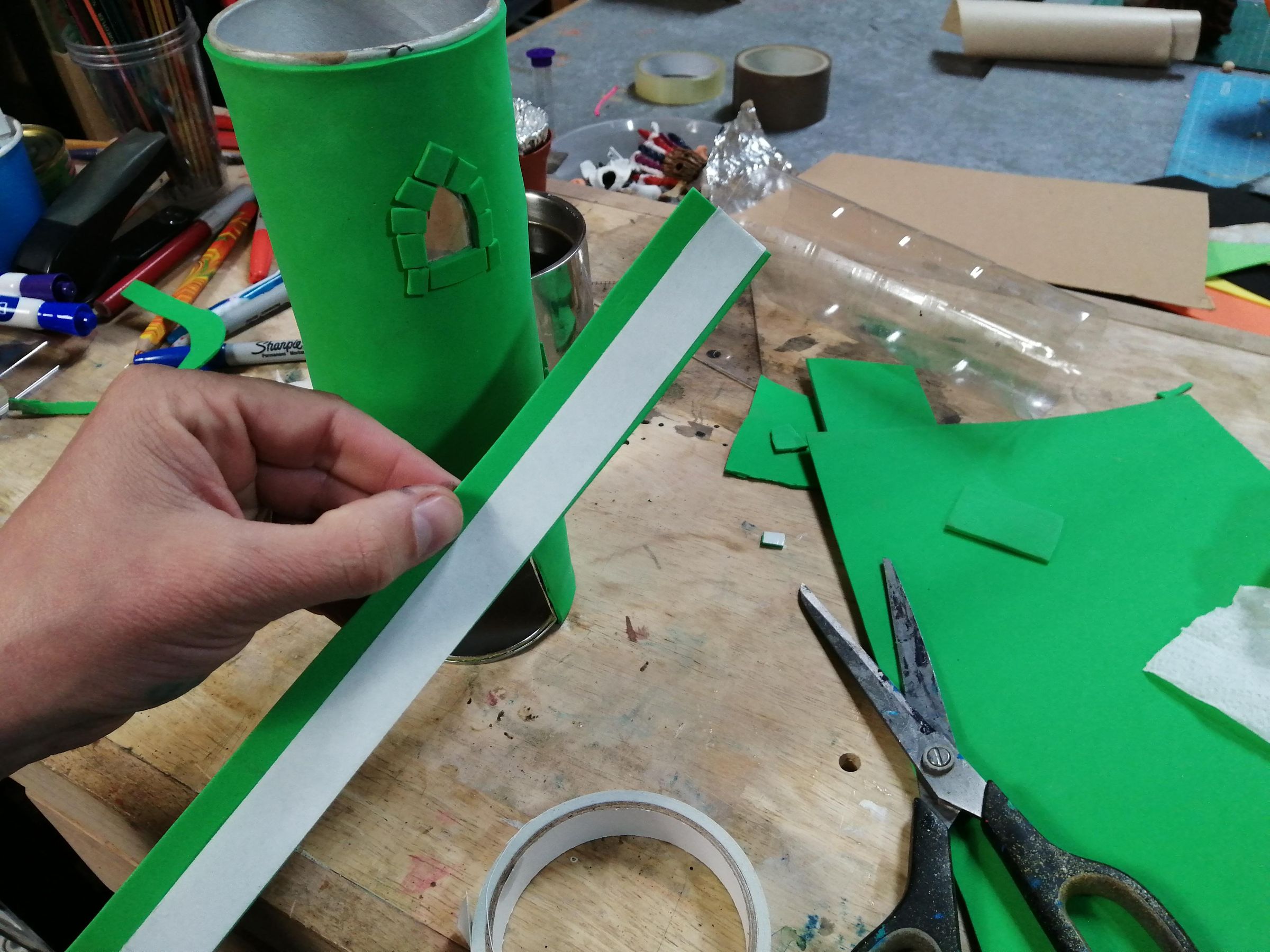 Pringles Tube Dice Tower : 9 Steps (with Pictures) - Instructables