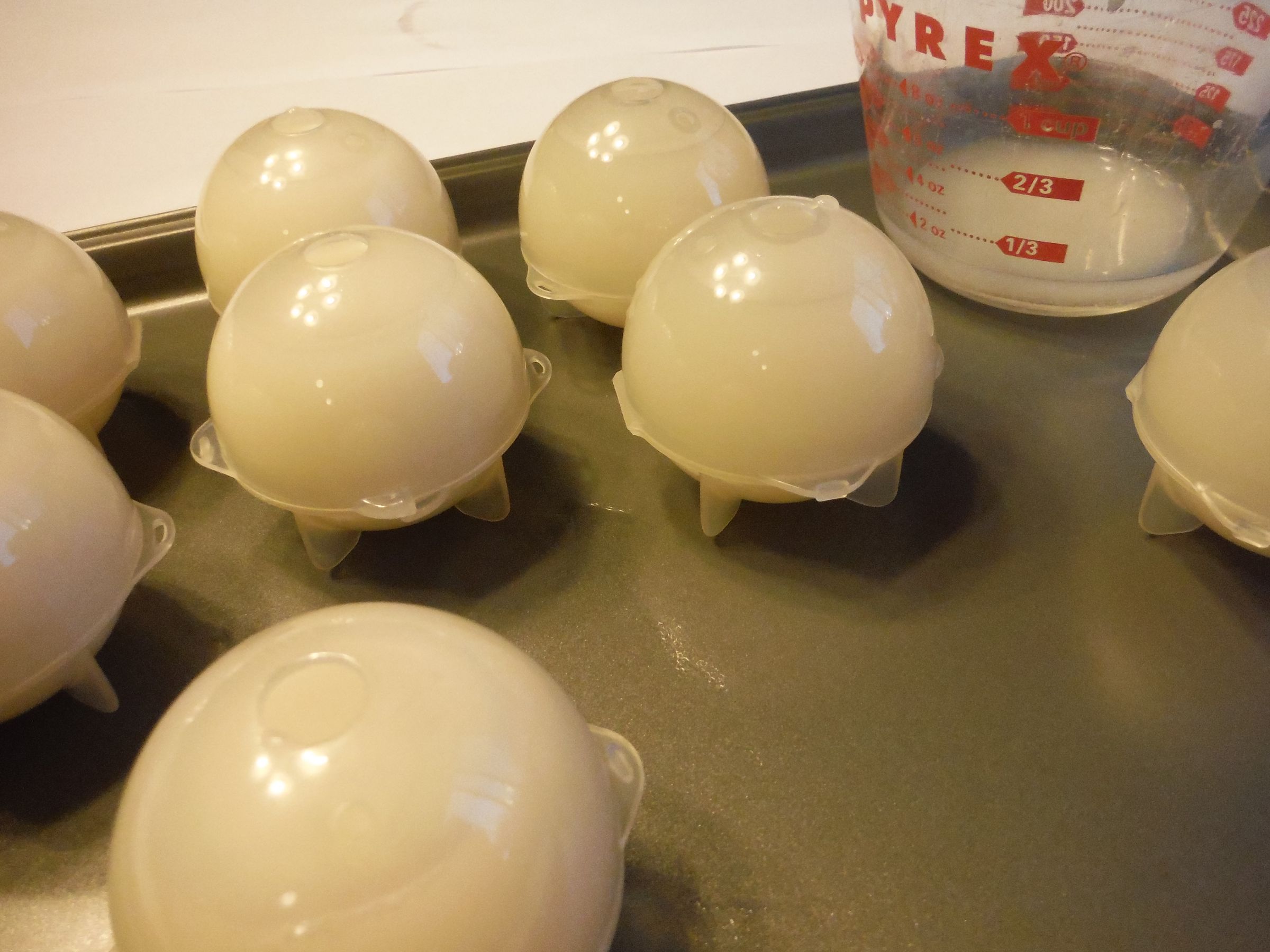 How to Make (edible) Creepy Things Encapsulated in Gelatin : 10 Steps ...