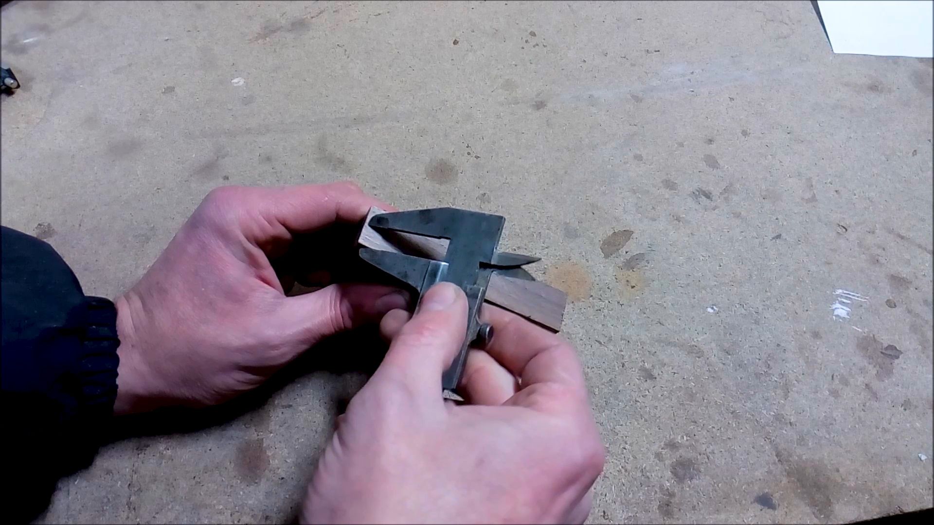 How to Make a Simple Shedding Tool for Your Pet : 5 Steps (with ...