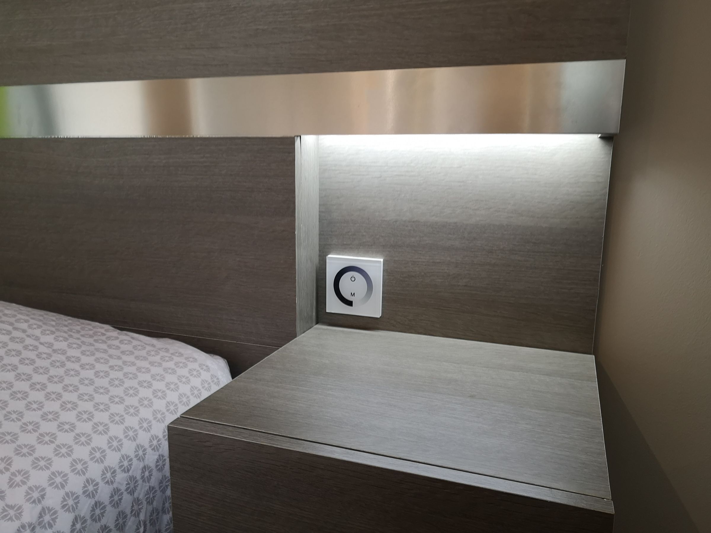 Headboard With Integrated Bedside Tables and Lighting : 14 Steps (with ...