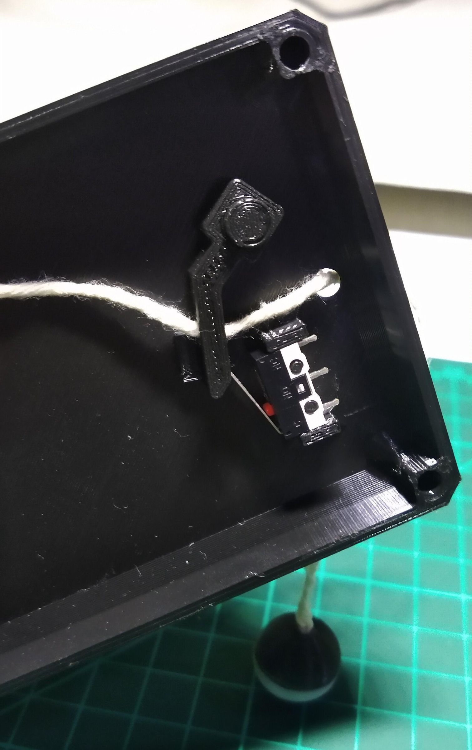 MagnoLamp : a Magnetic Desk Lamp : 7 Steps (with Pictures) - Instructables