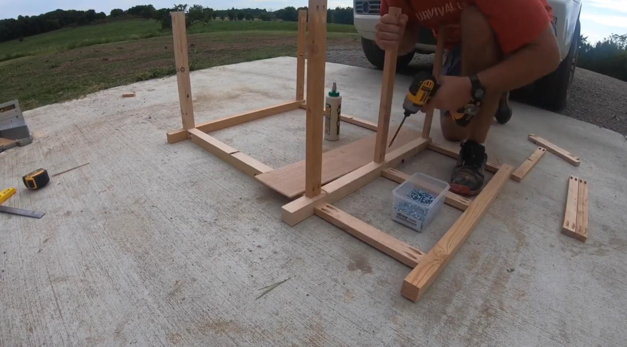 How to Build a Small Desk : 14 Steps (with Pictures) - Instructables