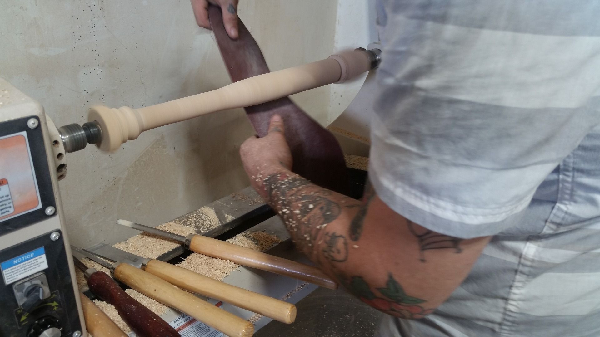 How to Turn a Mini-Baseball Bat/Mallet : 10 Steps (with Pictures ...