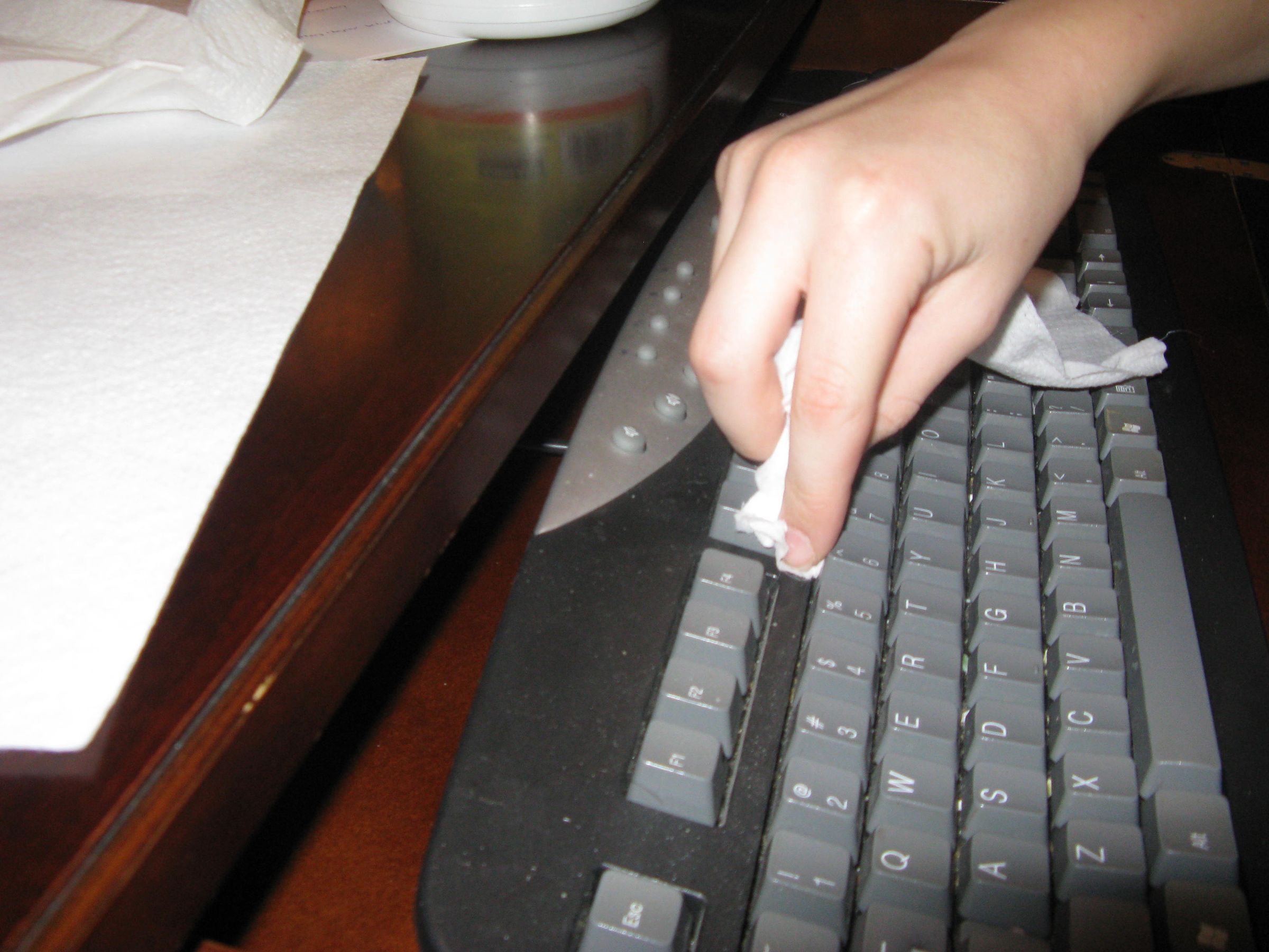 How to Clean a Keyboard : 5 Steps - Instructables