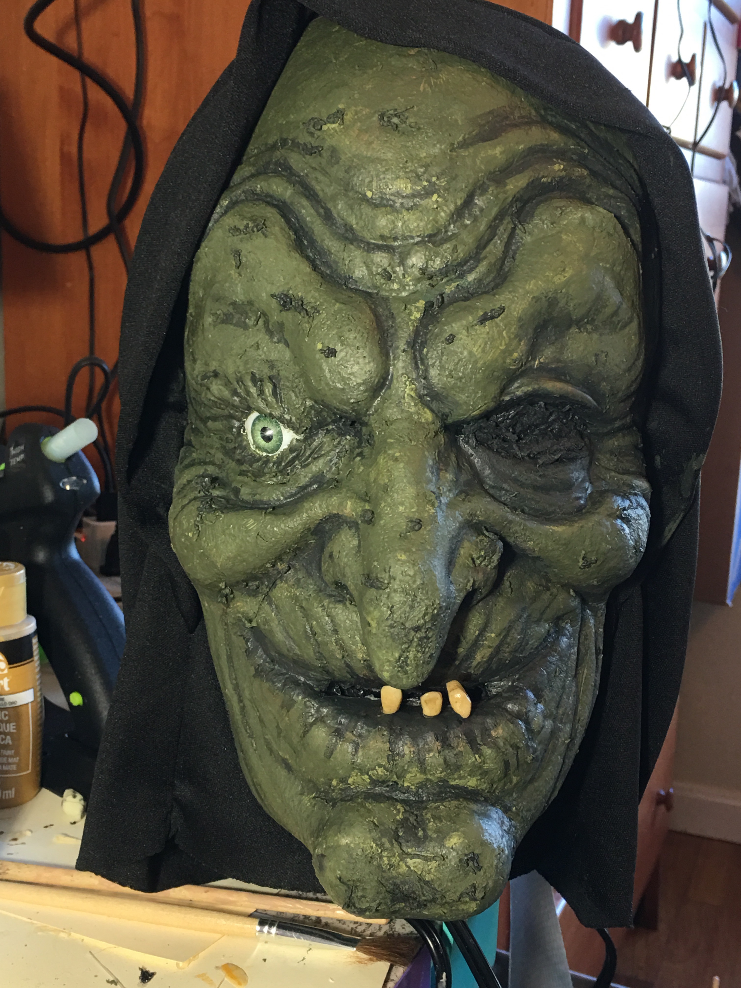 Hunchback Witch With Pet Spider : 11 Steps (with Pictures) - Instructables