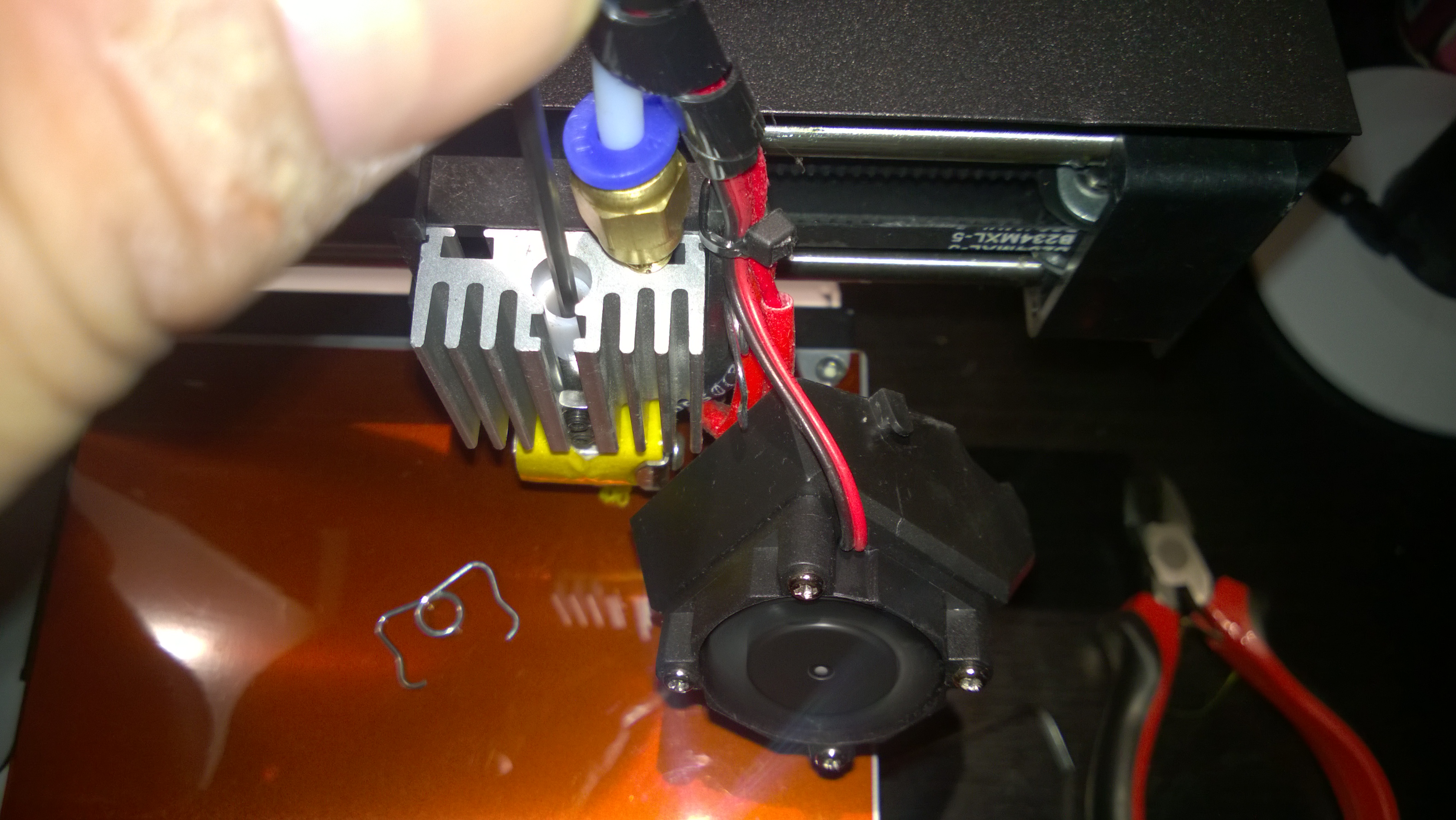 Monoprice Mini: Remove Broken Filament From Nozzle : 8 Steps (with ...