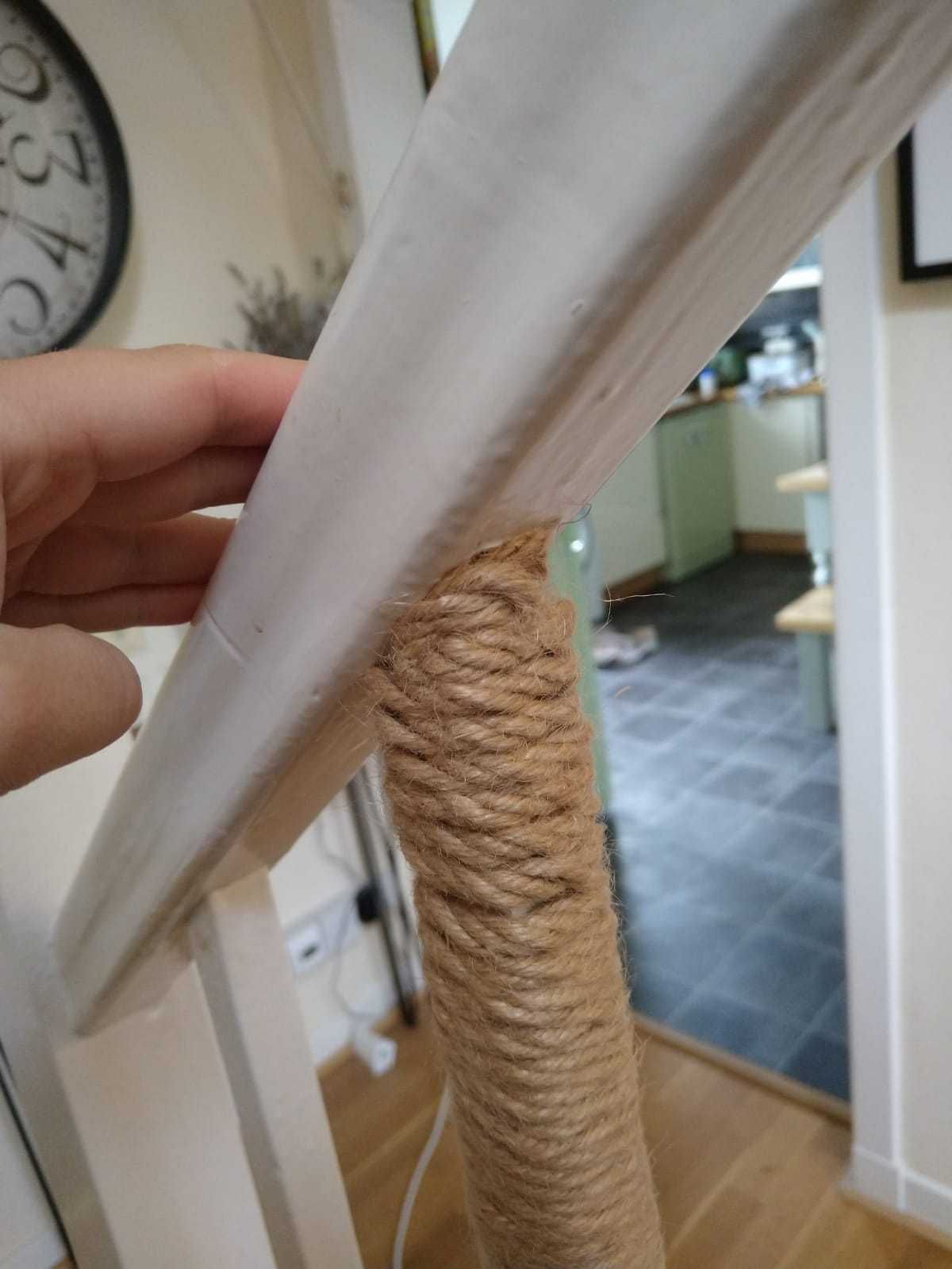 Cat Scratcher Stair Bannister. : 5 Steps (with Pictures) - Instructables