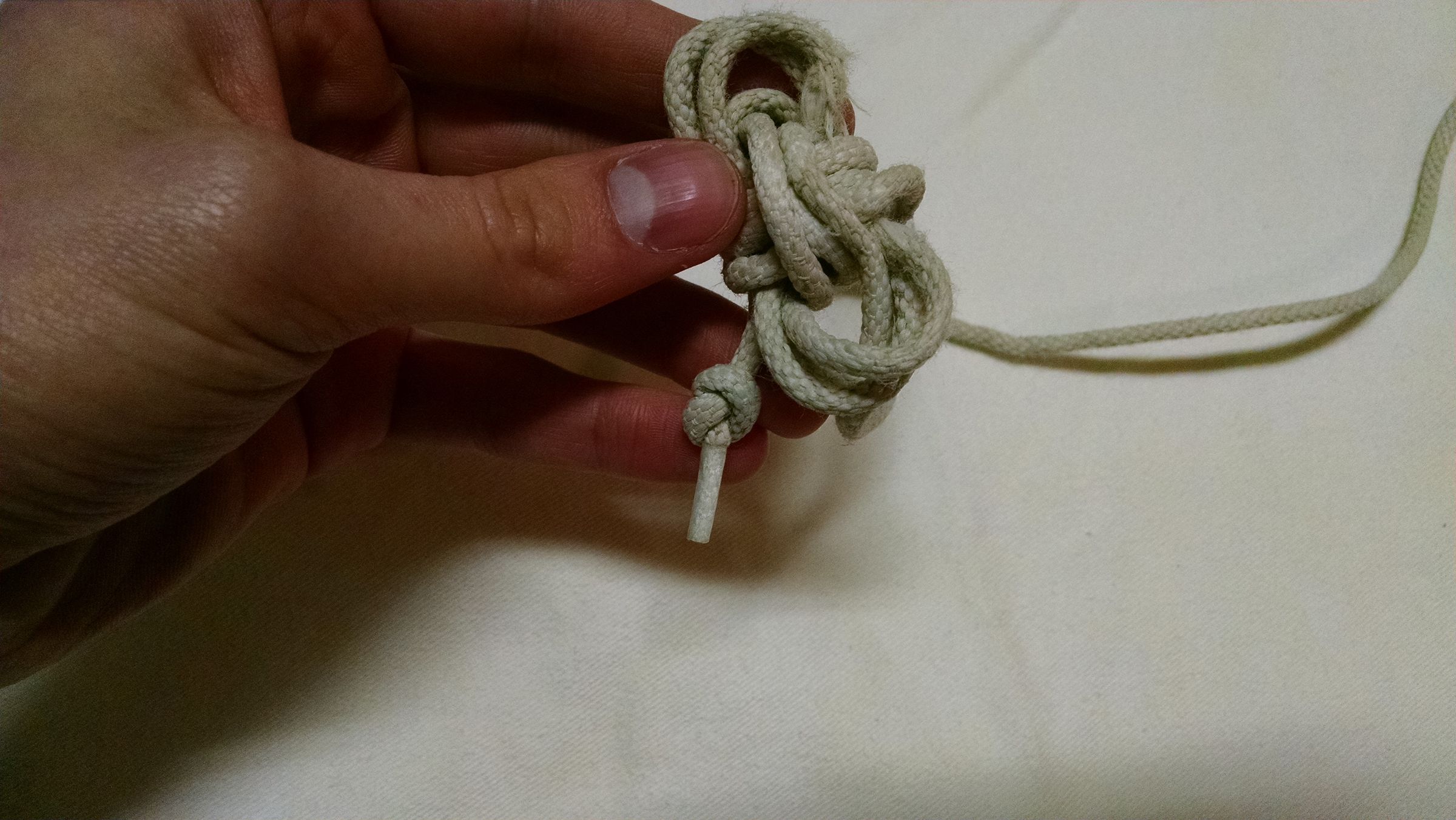 Tying a Monkey's Fist : 8 Steps - Instructables