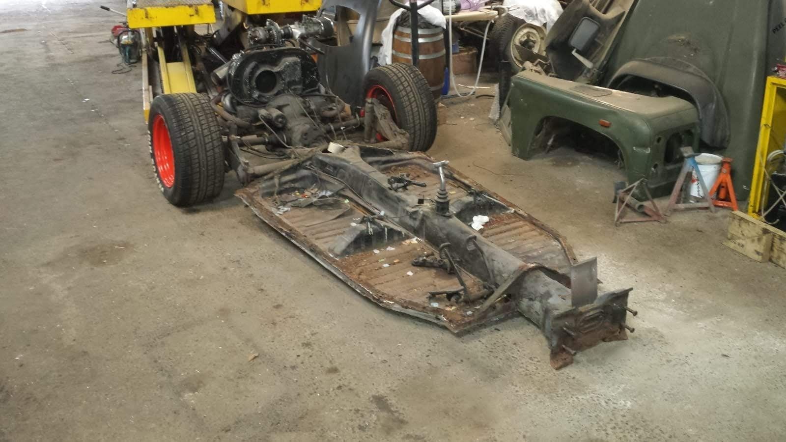Chassis Restoration on a Volkswagen Beetle Volksrod : 12 Steps (with ...