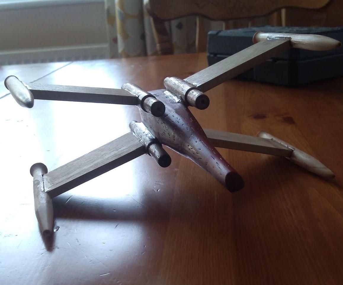 Star Wars X-Wing : 5 Steps - Instructables