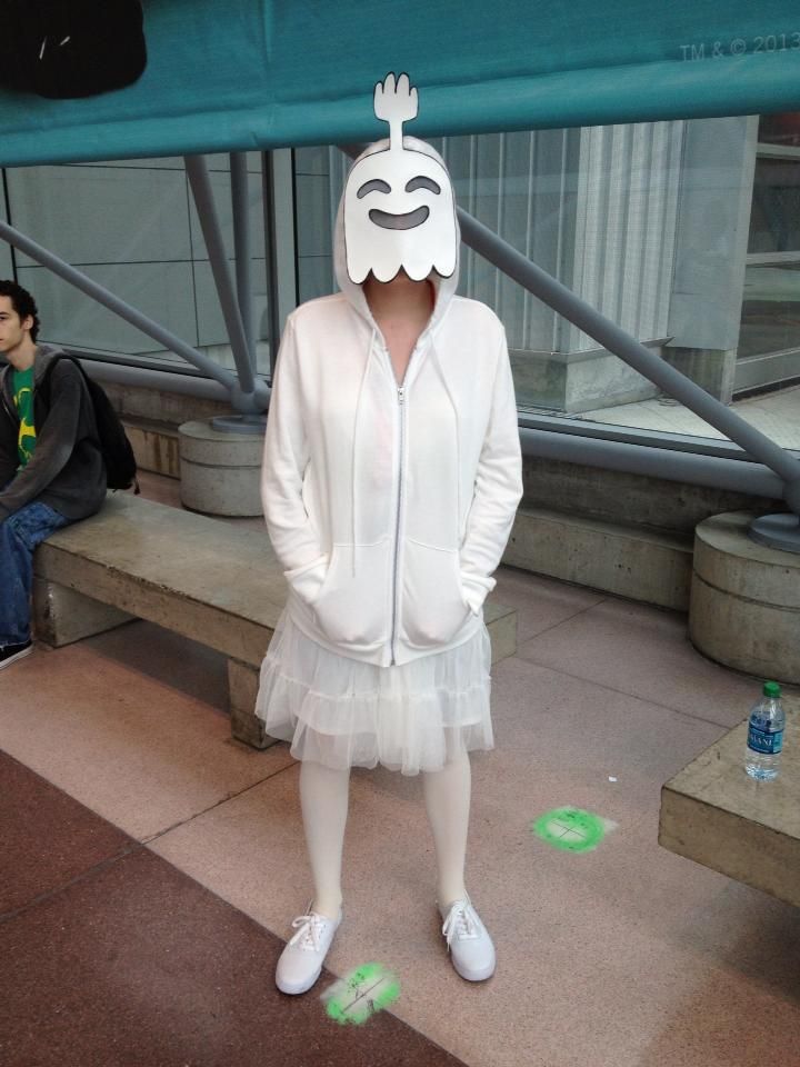 Regular Show's High Five Ghost Costume : 3 Steps - Instructables